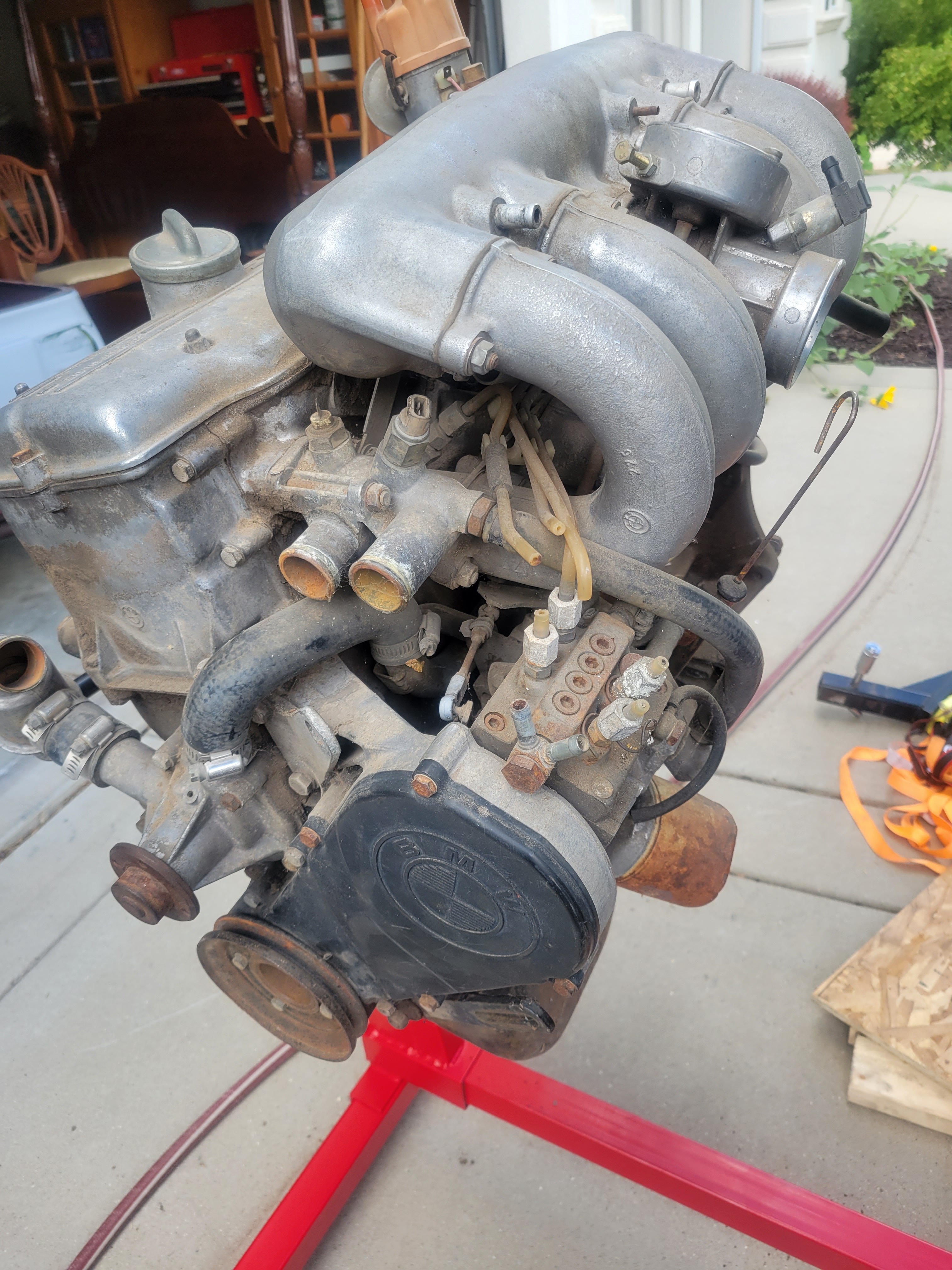 Bringing Conrad Home |﻿ 1974 2002tii Resto (Conrad)