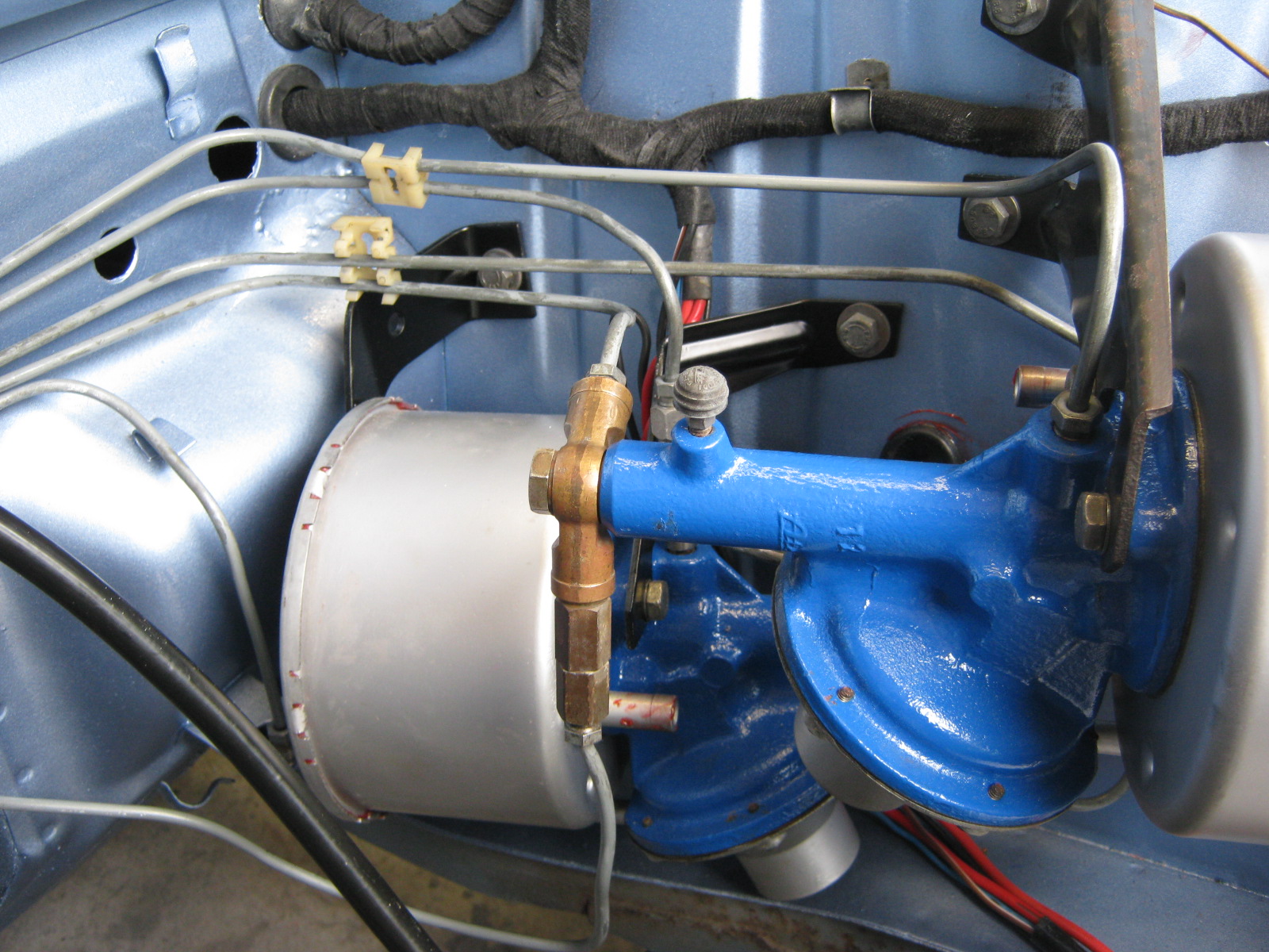 RHD engine bay pictures needed of brakelines for servos - BMW 2002 and ...
