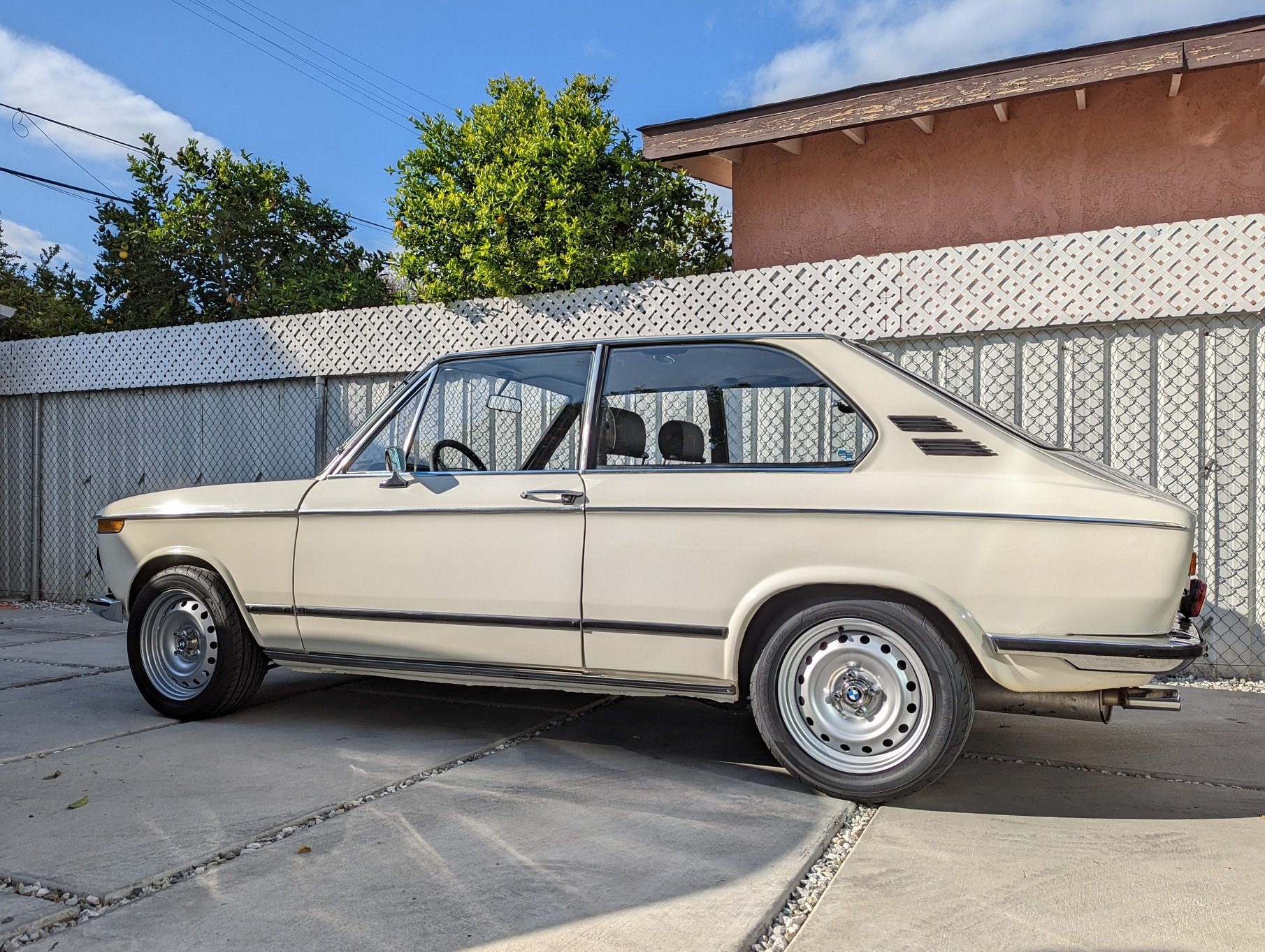 Rear Wheels Spaced Differently? What's going on here... - BMW 2002 and ...