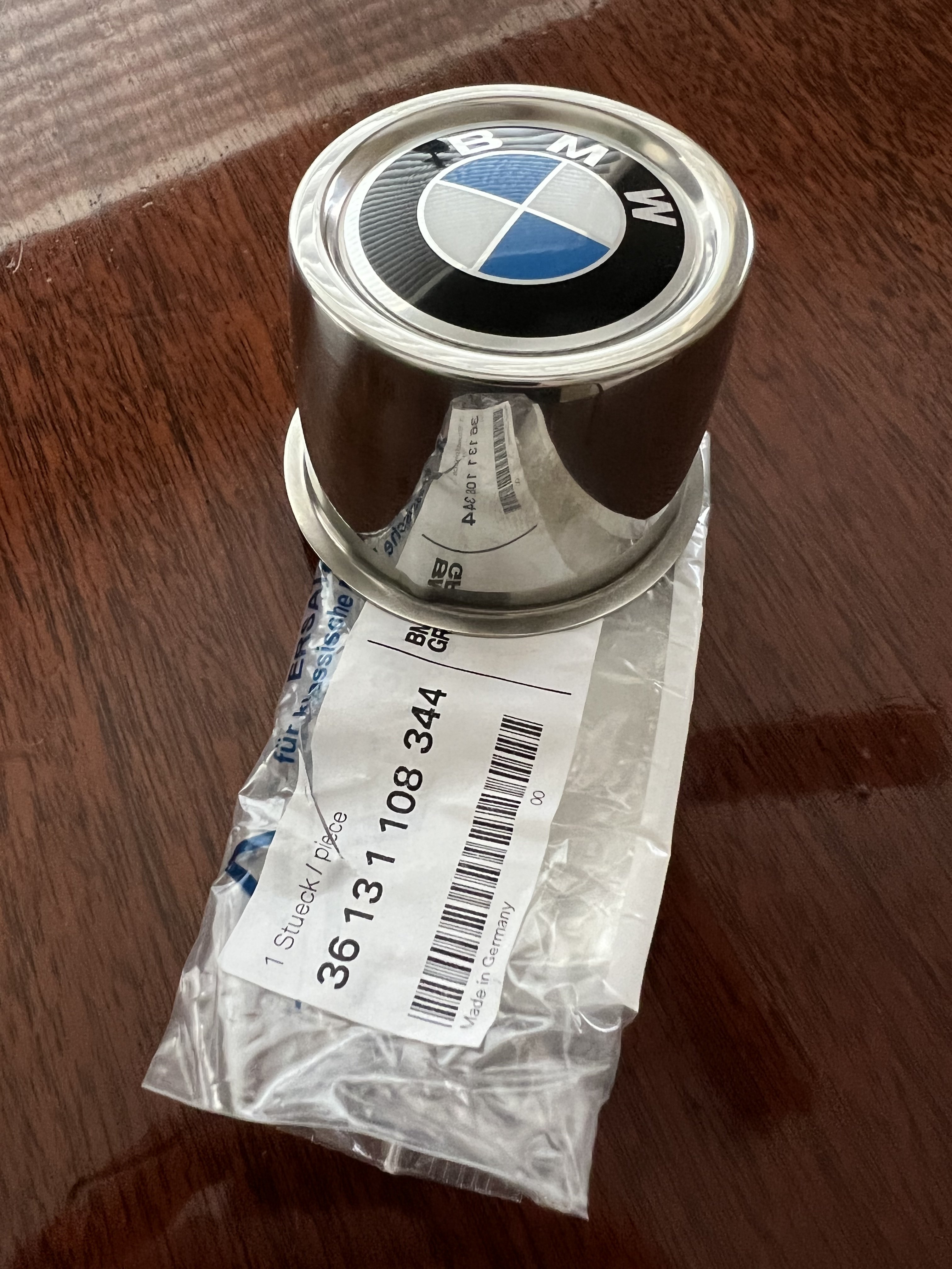 FPS alloy hubcap install |﻿ BMW 2002 and other '02