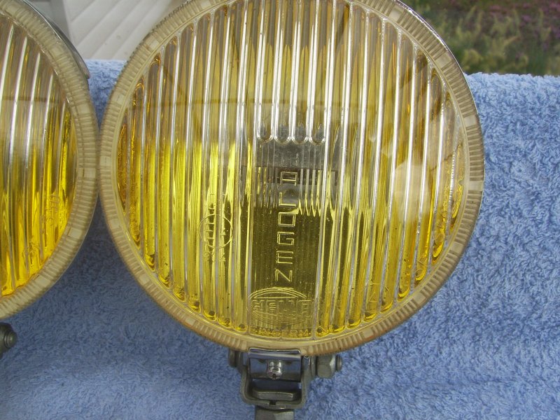 FS: Hella Halogen Yellow Fog Lights + NOS Covers |﻿ Miscellaneous