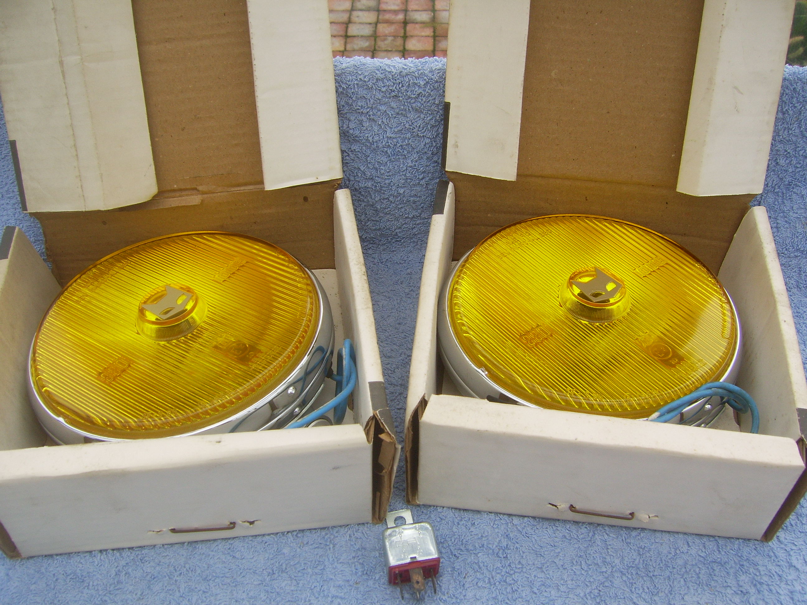 SOLD NOS Marchal 880 Yellow Fog Lights |﻿ Miscellaneous