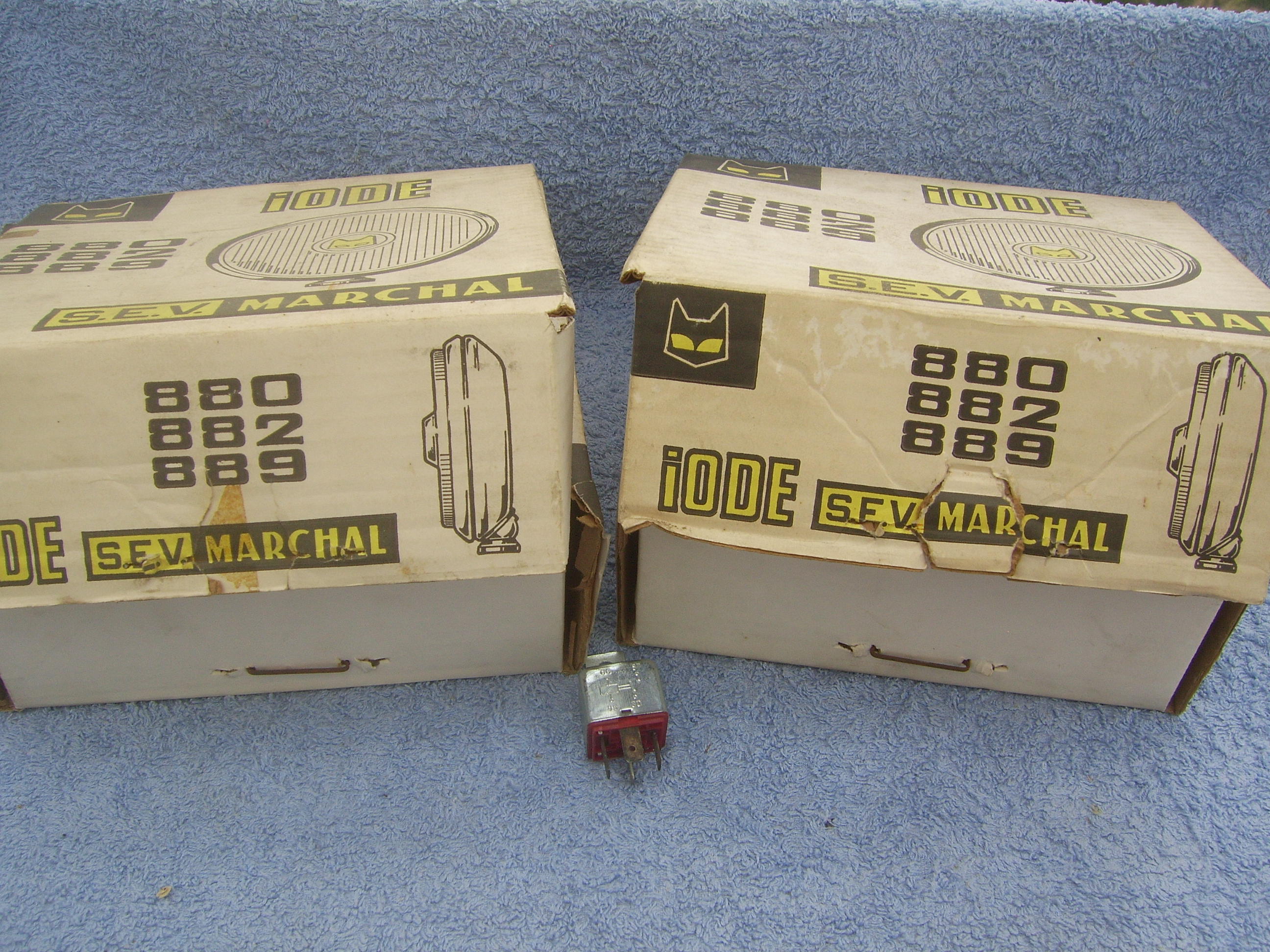 SOLD NOS Marchal 880 Yellow Fog Lights |﻿ Miscellaneous