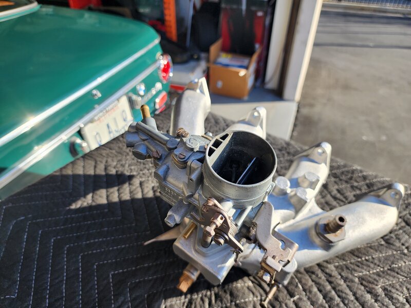 Weber single barrel carb and intake made in Italy |﻿ Miscellaneous