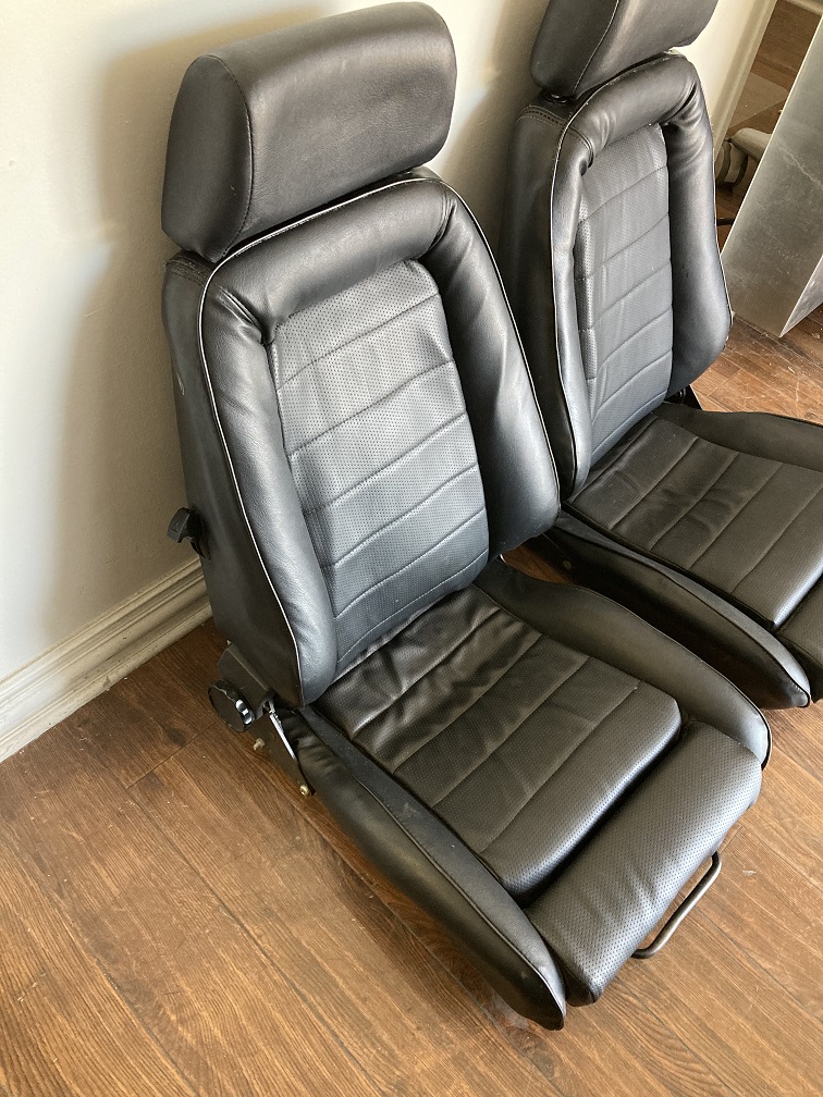 Matching Pair of E21 Recaro Sport seats in Black |﻿ Miscellaneous