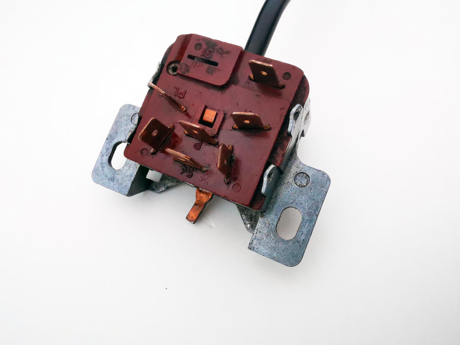 Early turn signal switch till 71 SOLD - Miscellaneous - 2002FAQ