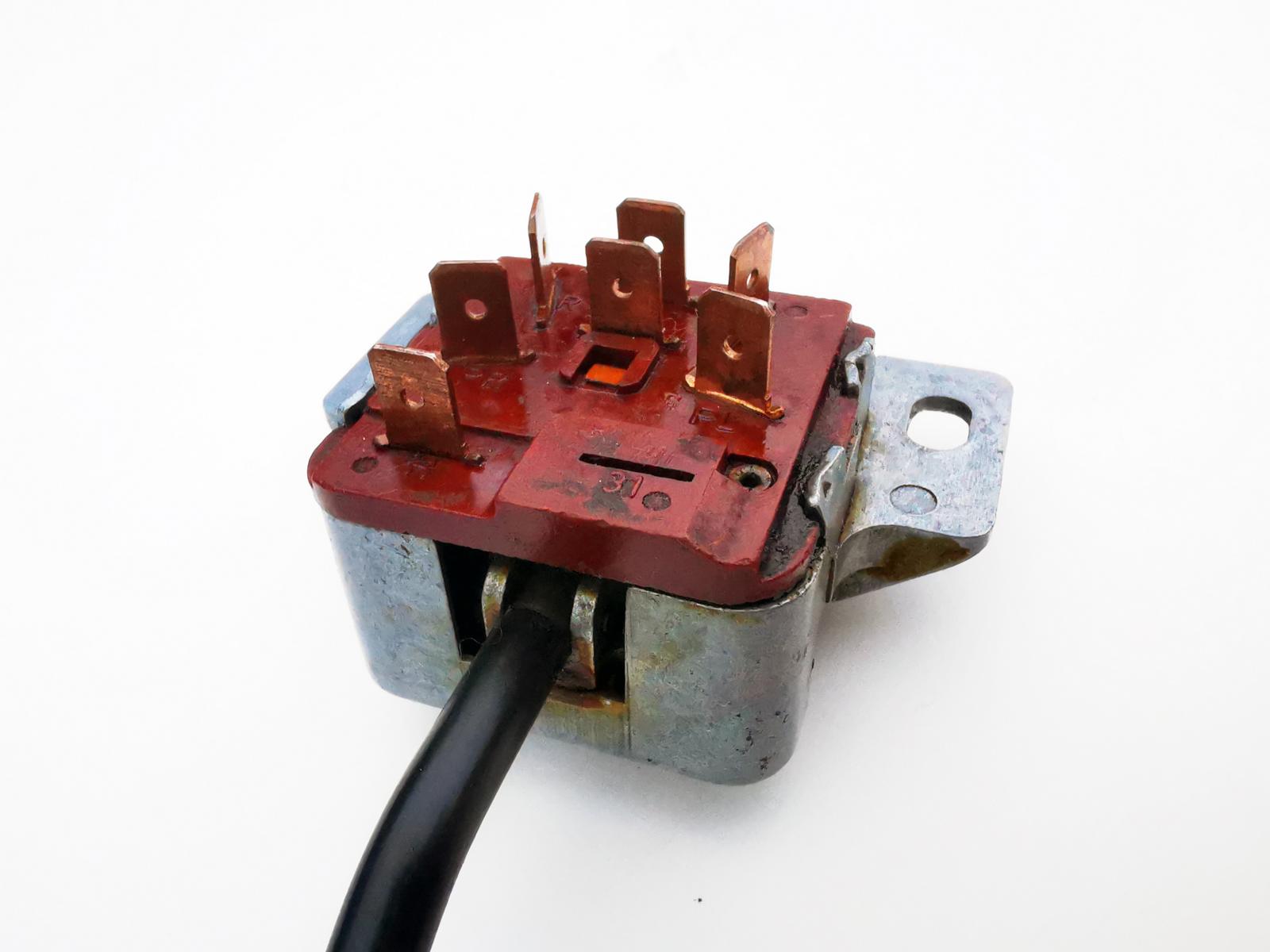 Early turn signal switch till 71 SOLD |﻿ Miscellaneous