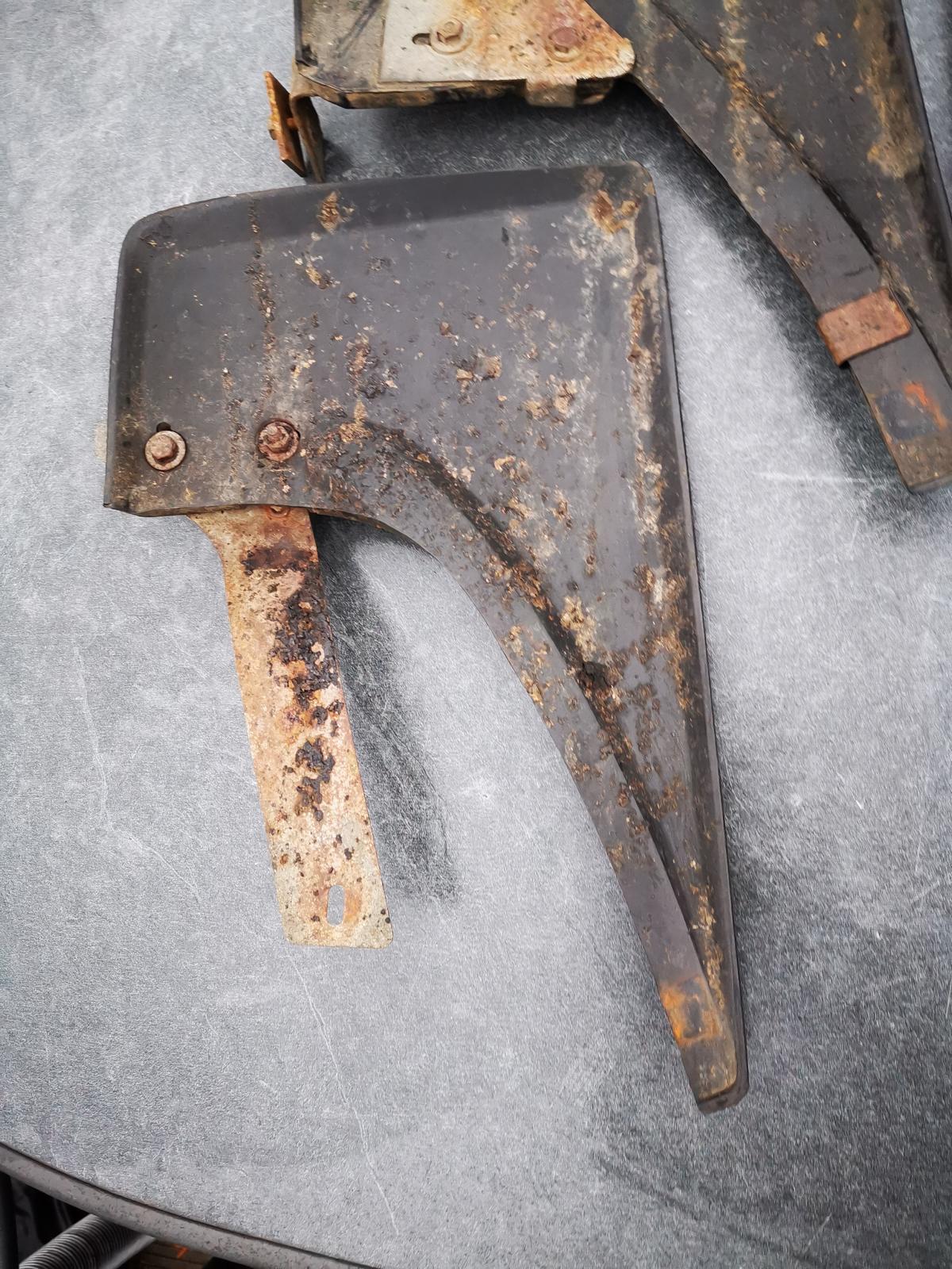 OT E30 front + rear mudflaps anyone? |﻿ Miscellaneous