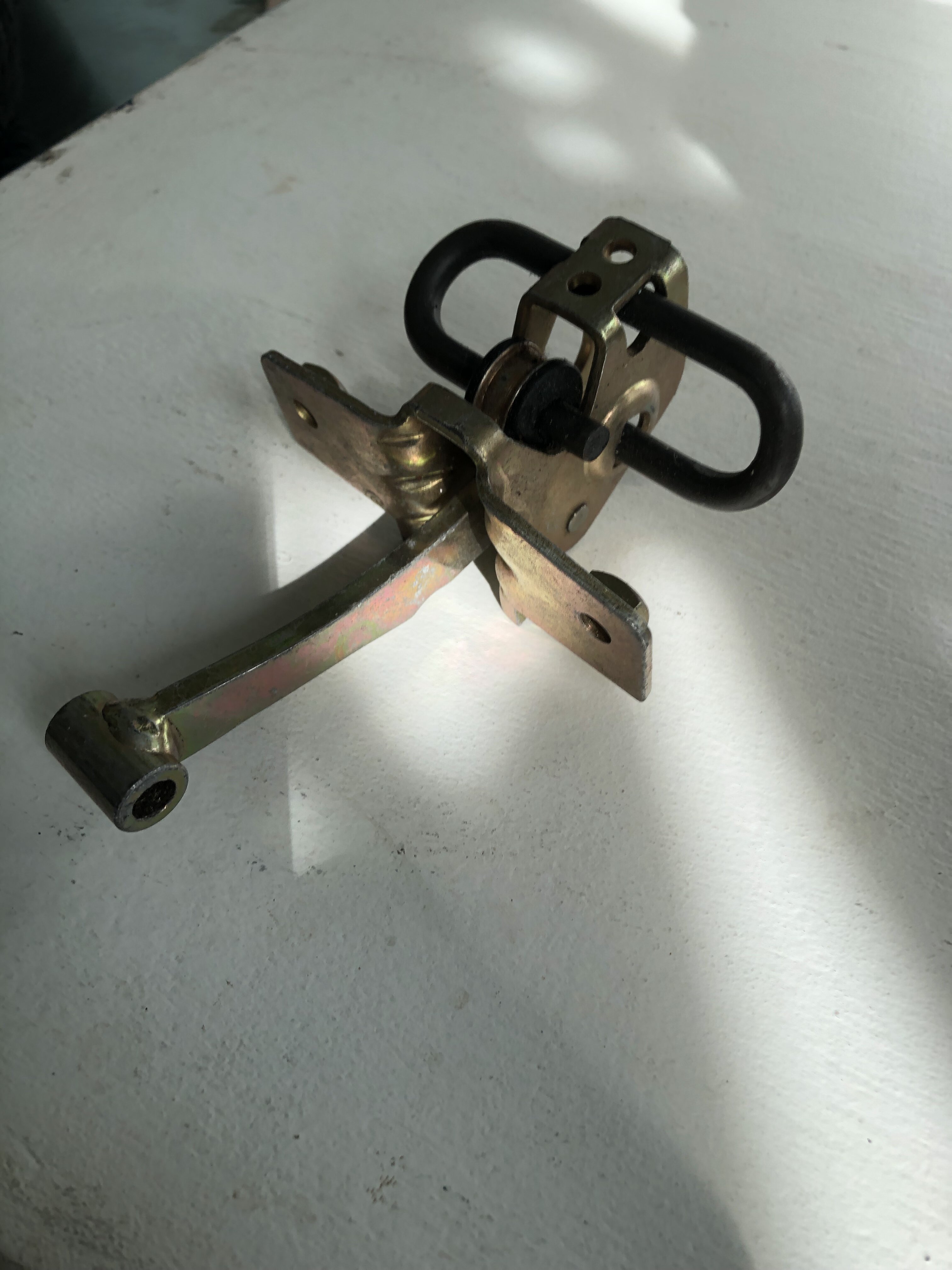 Door brake - Miscellaneous - 2002FAQ