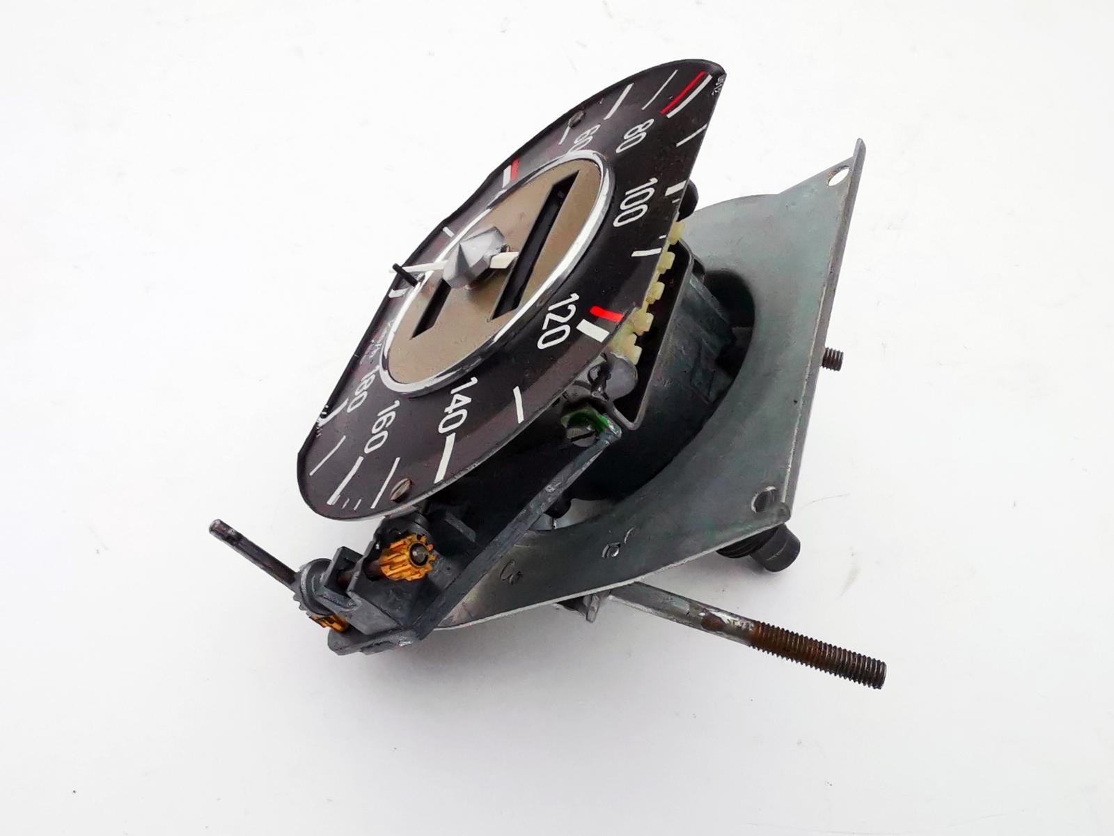 Early series 180 km/h tachometer, silver dollar |﻿ Miscellaneous