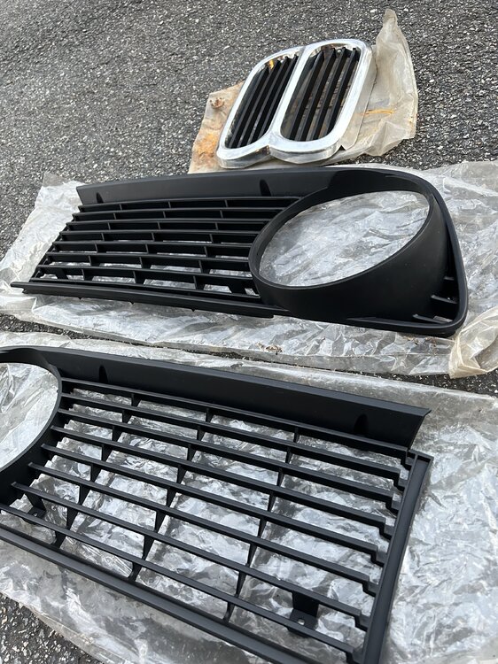 New never installed late model grills |﻿ Miscellaneous