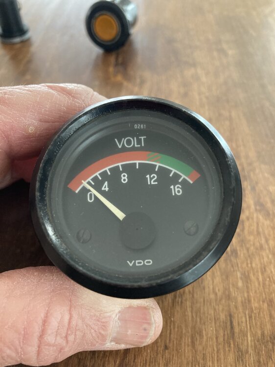 VDO Voltage Gauge |﻿ Miscellaneous