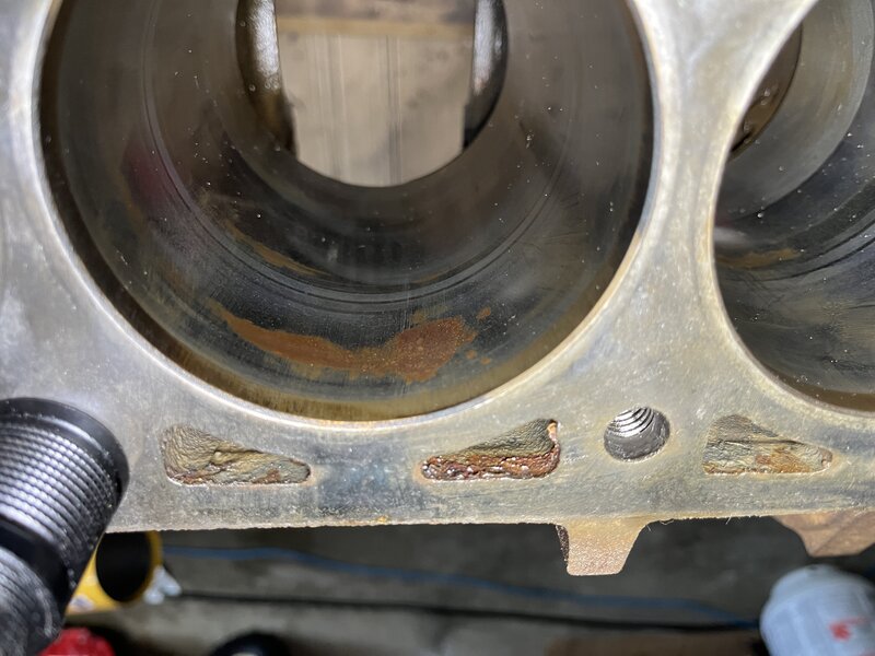 Rusted Piston Removal |﻿ BMW 2002 and other '02