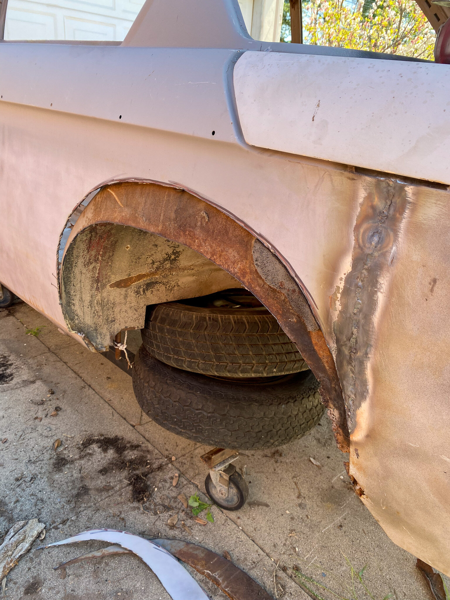 Welding has begun! "The Cattle Chaser" |﻿ 1969 BMW 1600-2 "The Cattle ...