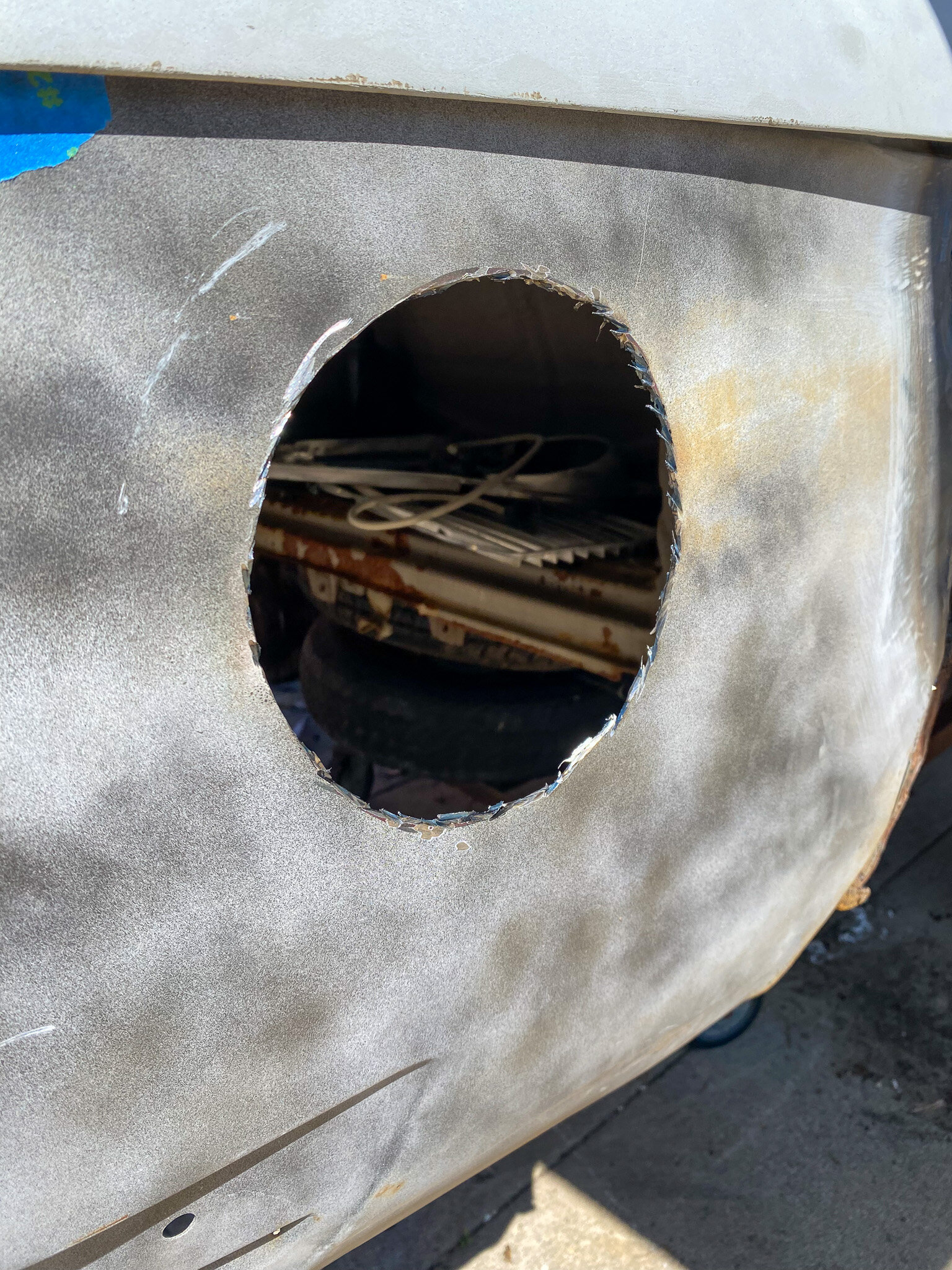 Welding has begun! "The Cattle Chaser" |﻿ 1969 BMW 1600-2 "The Cattle ...