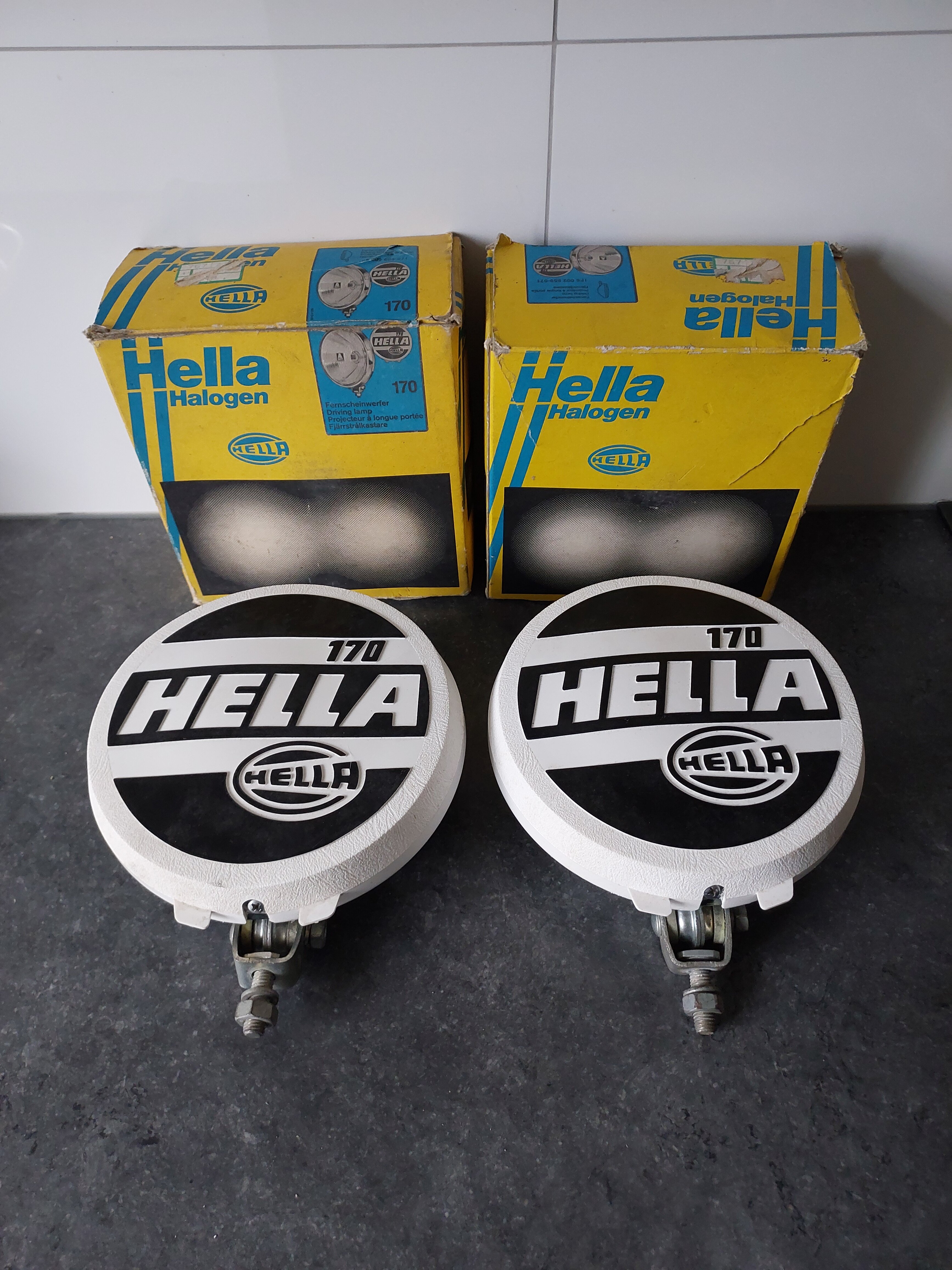 NOS Pair Hella 170 Fernscheinwerfer / Driving Lamps + Covers ...