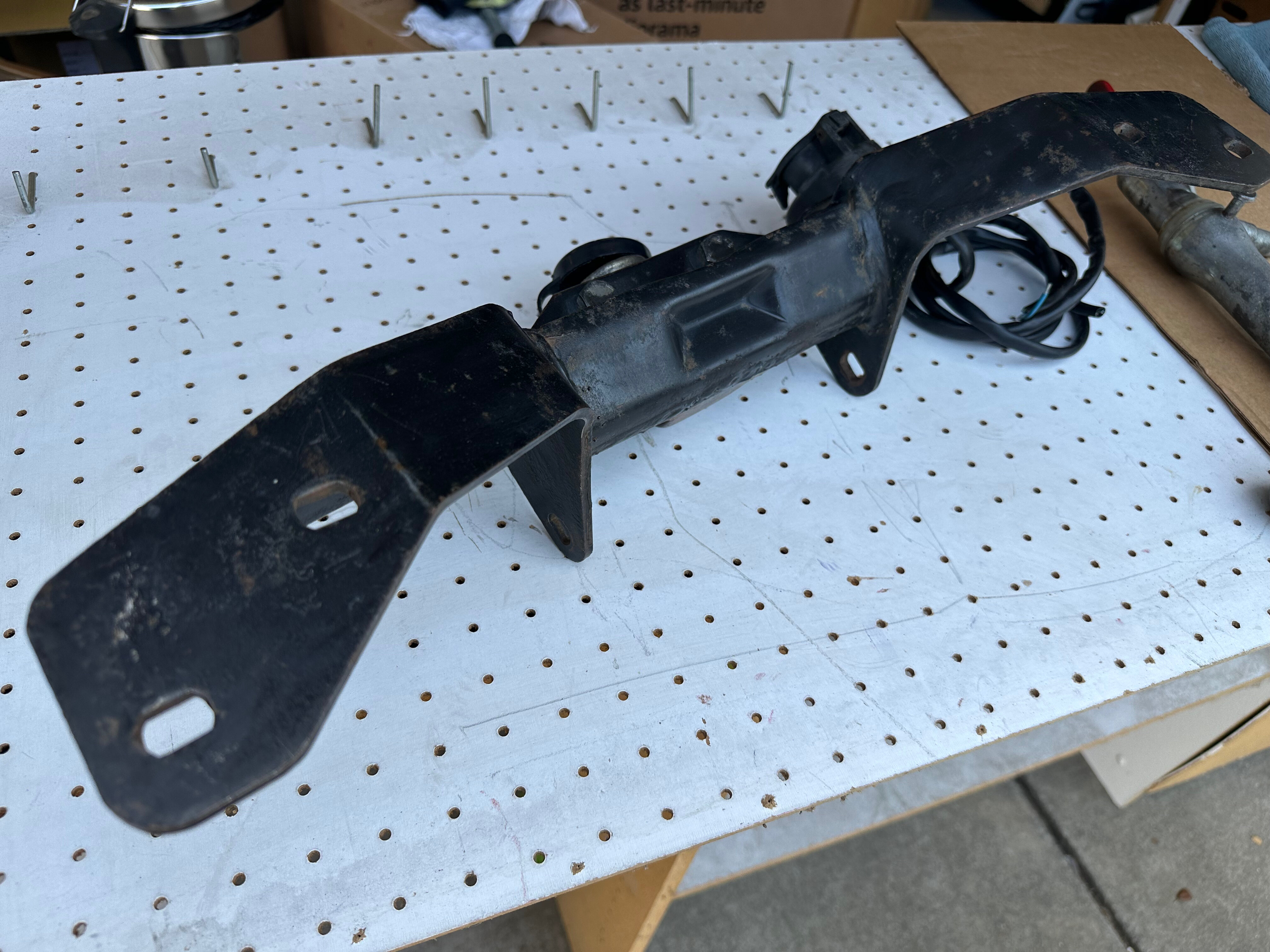 BMW Peka Tow Bar 1980 - Miscellaneous - 2002FAQ
