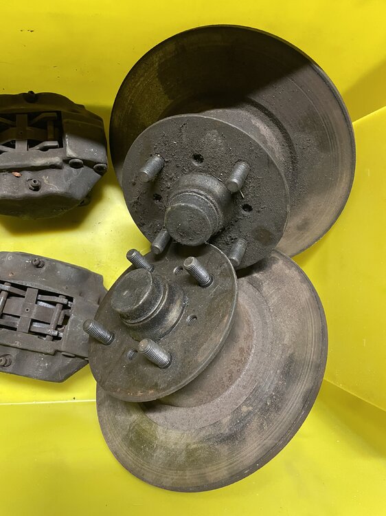 FS- Master Cylinder, Calipers, hubs & rotors |﻿ Brakes