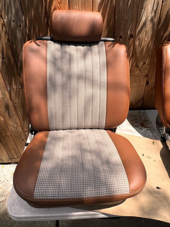 Saddle brown two tone seats |﻿ Miscellaneous