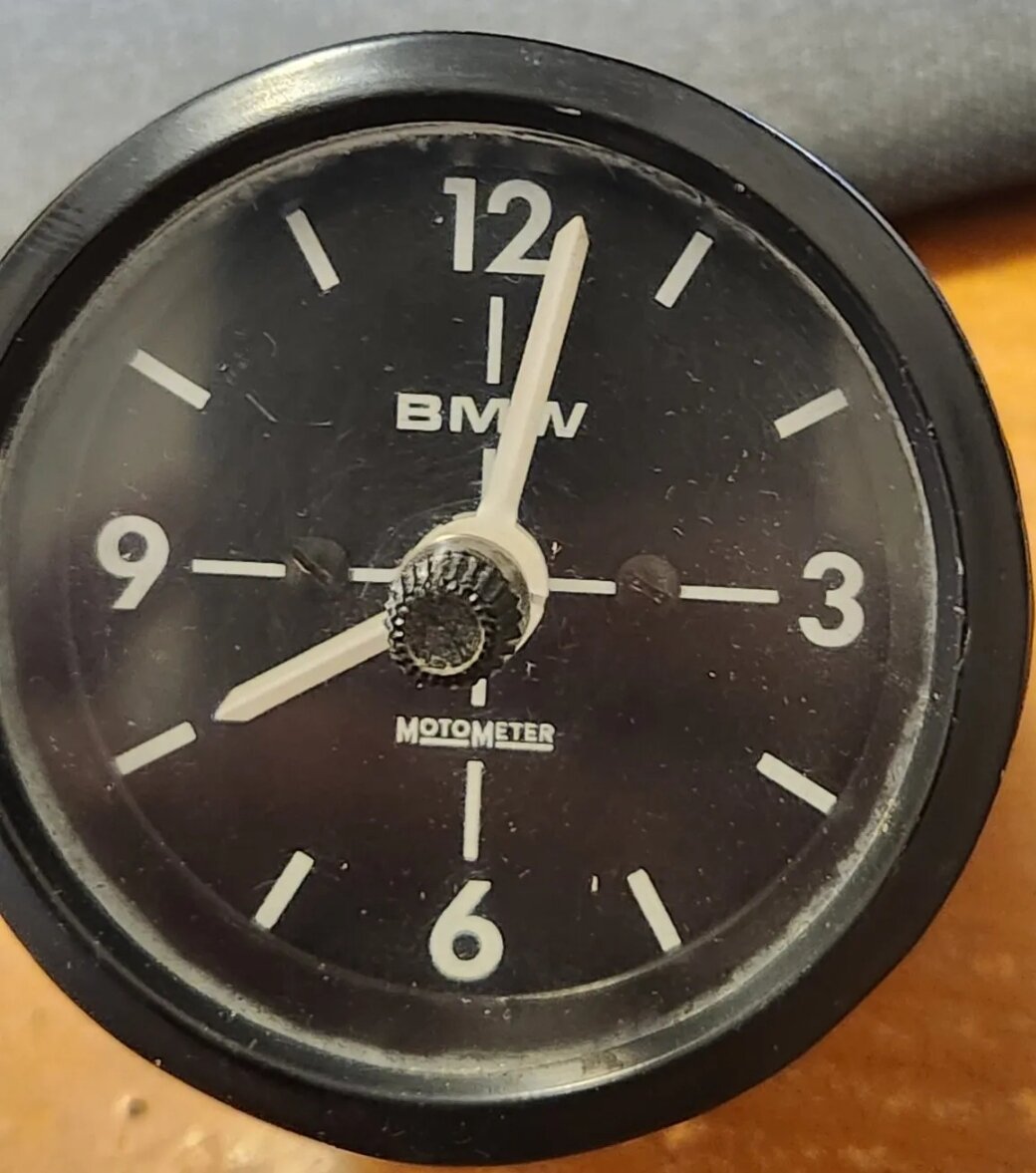 Late Tii Clock with VDO conversion - Body and Interior - 2002FAQ