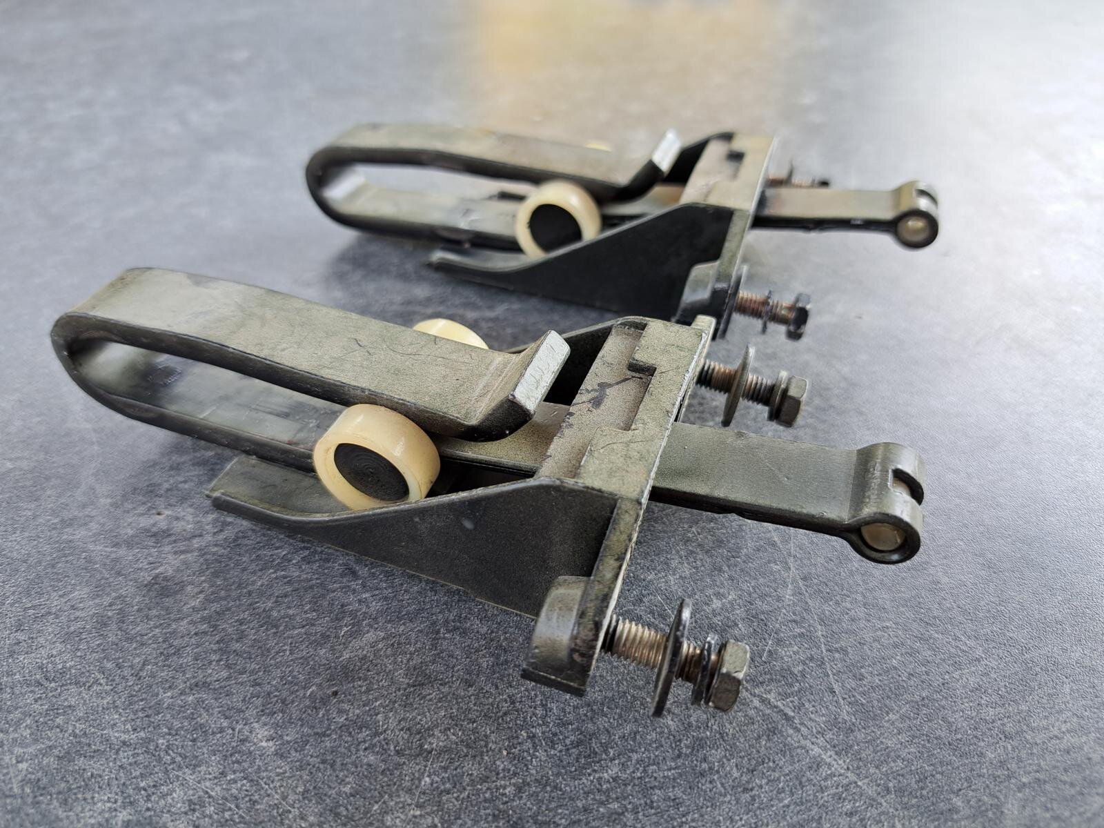 2 door brakes, nice condition |﻿ Body and Interior