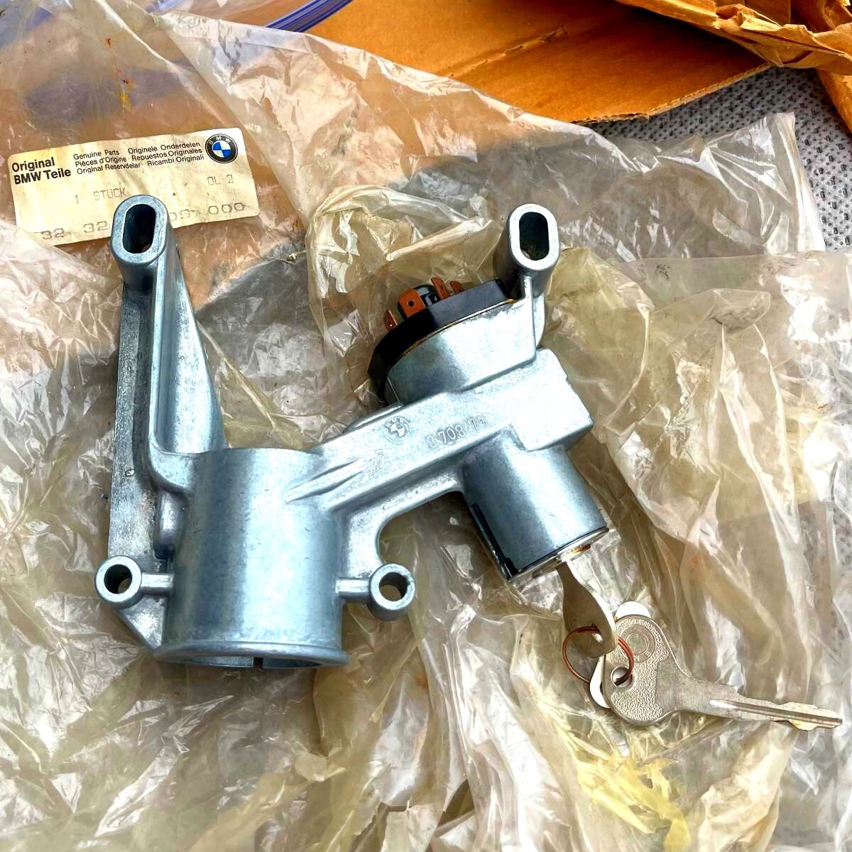 IGNITION LOCK ASSEMBLY, COMPLETE WITH KEYS & ELECT. SWITCH - Electrical ...