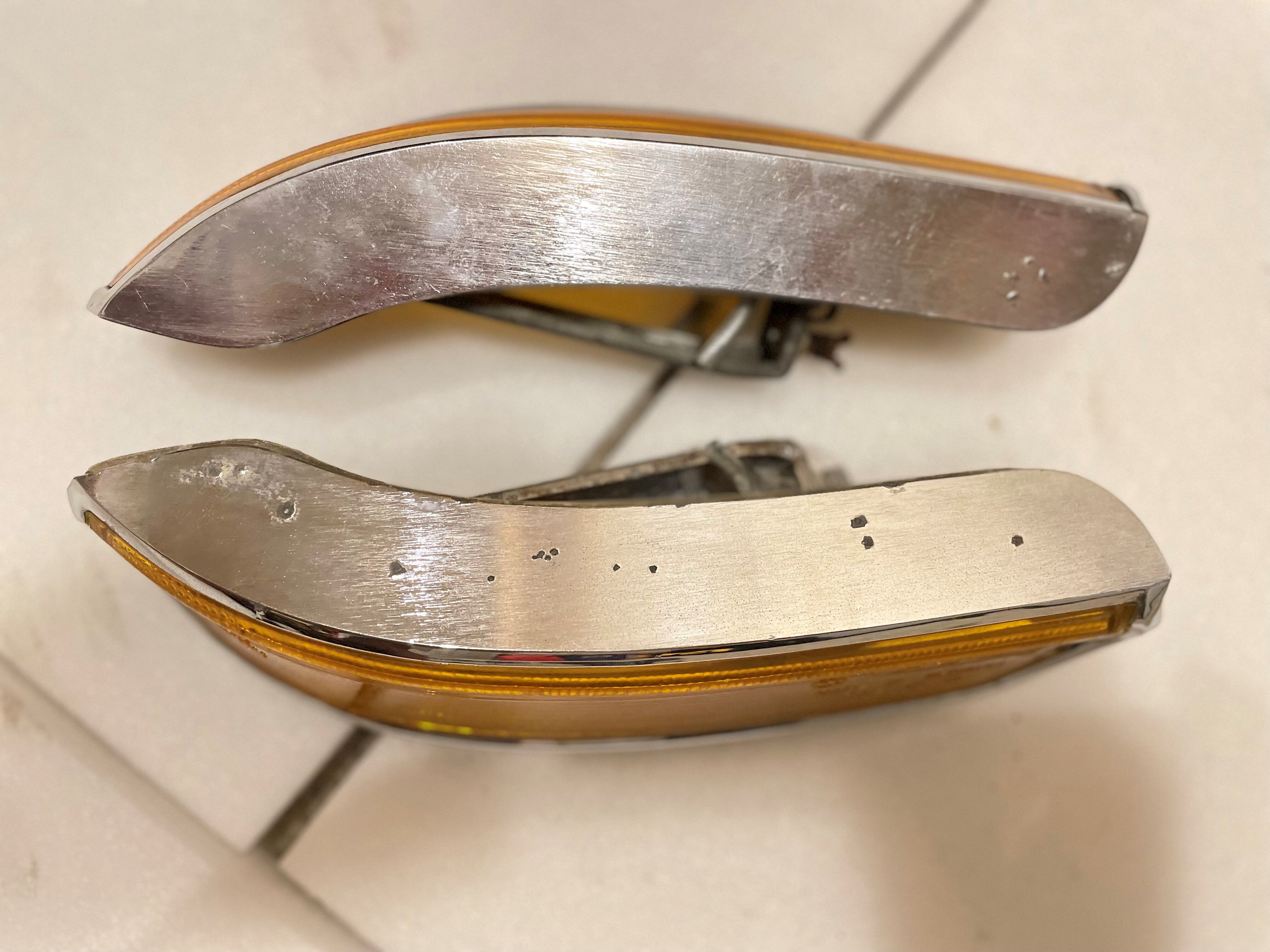 OEM Euro Front Blinkers L/R - Body and Interior - 2002FAQ
