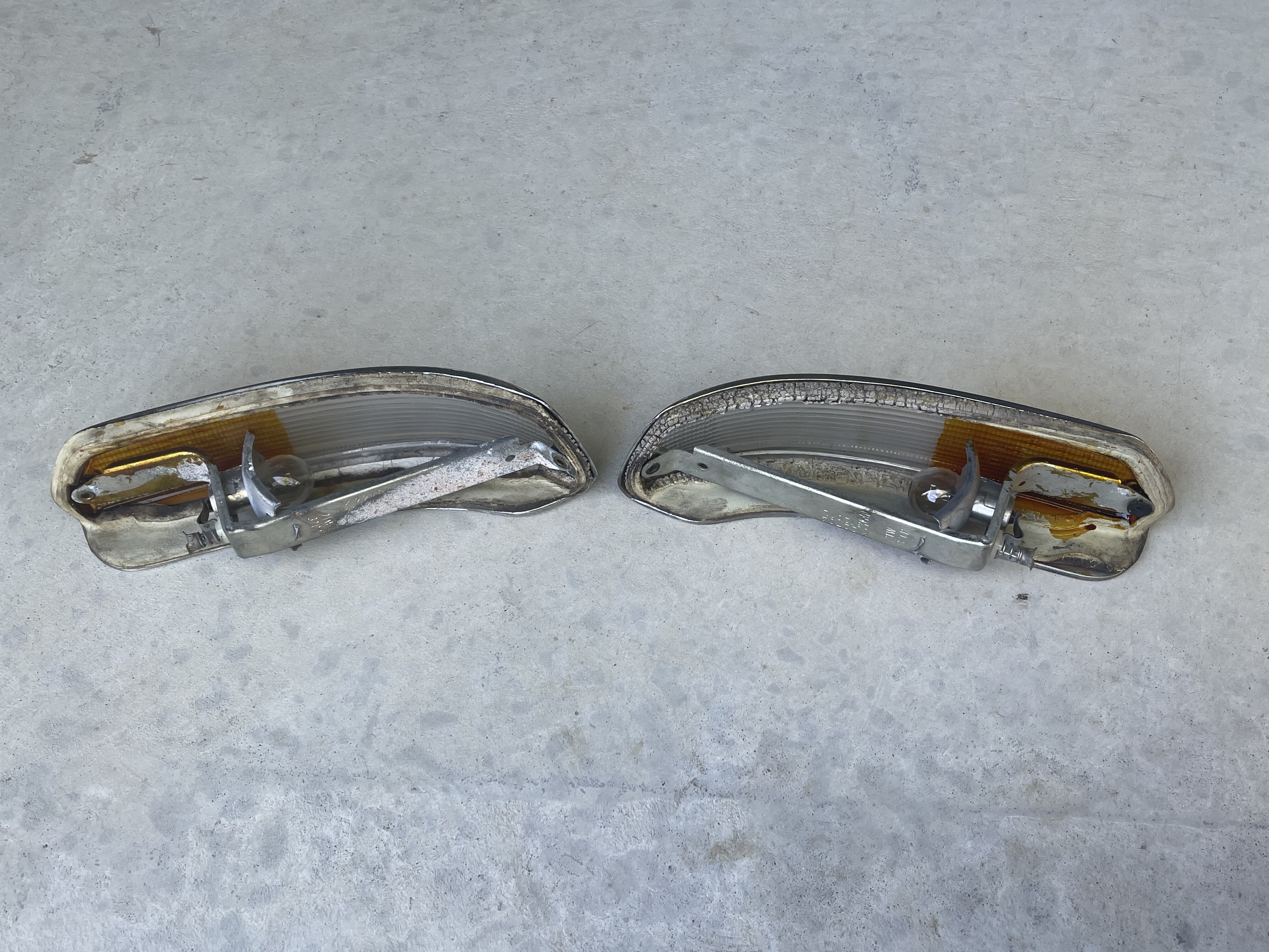 Italian Turn Signals |﻿ Body and Interior