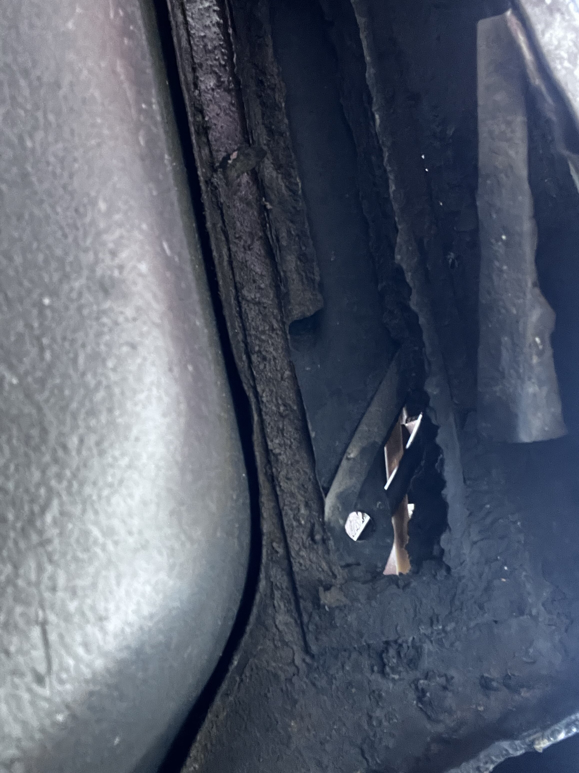 Trunk Floor Gap/Rust |﻿ BMW 2002 and other '02