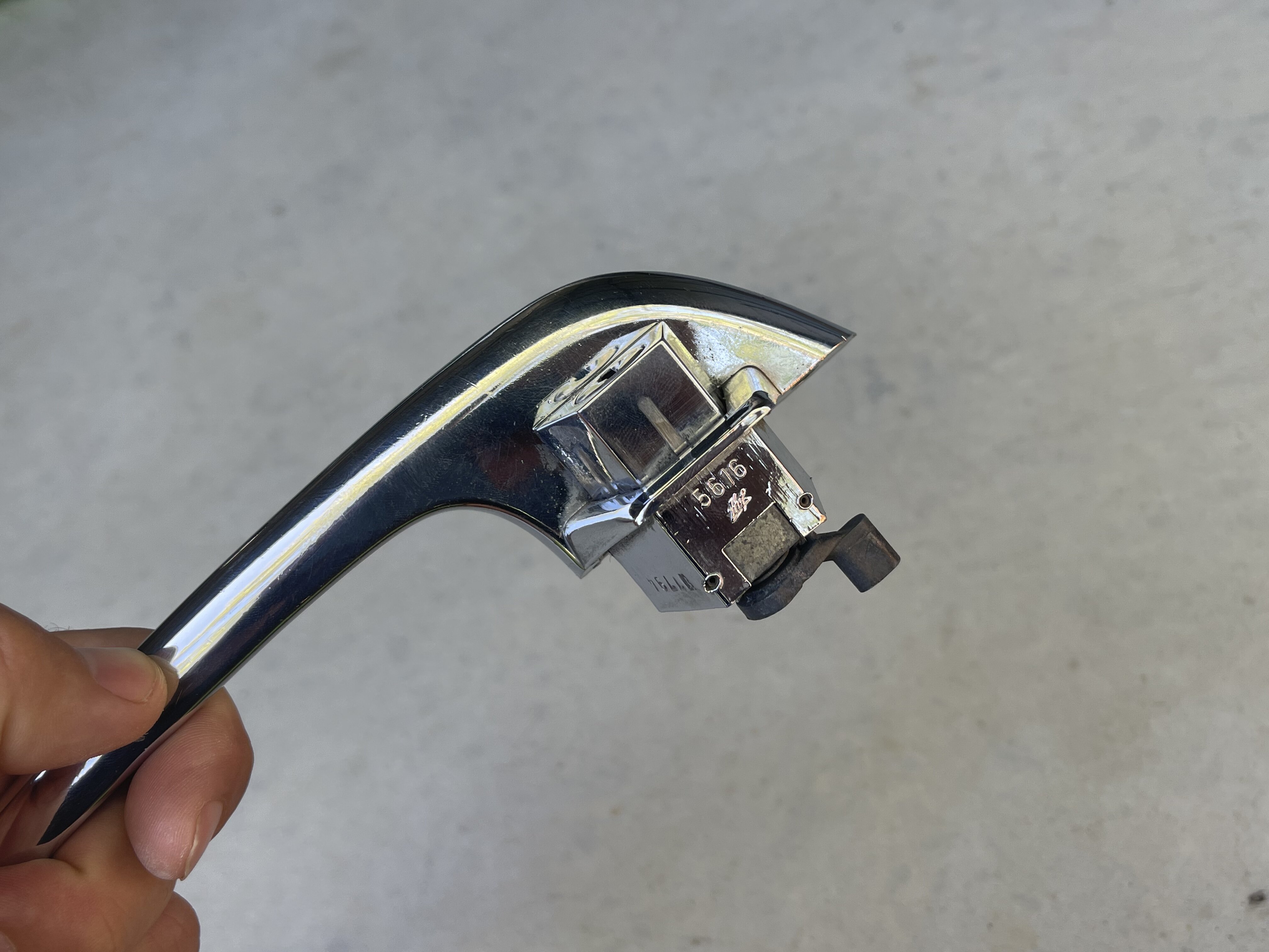 Drivers Door Handle MINT |﻿ Body and Interior