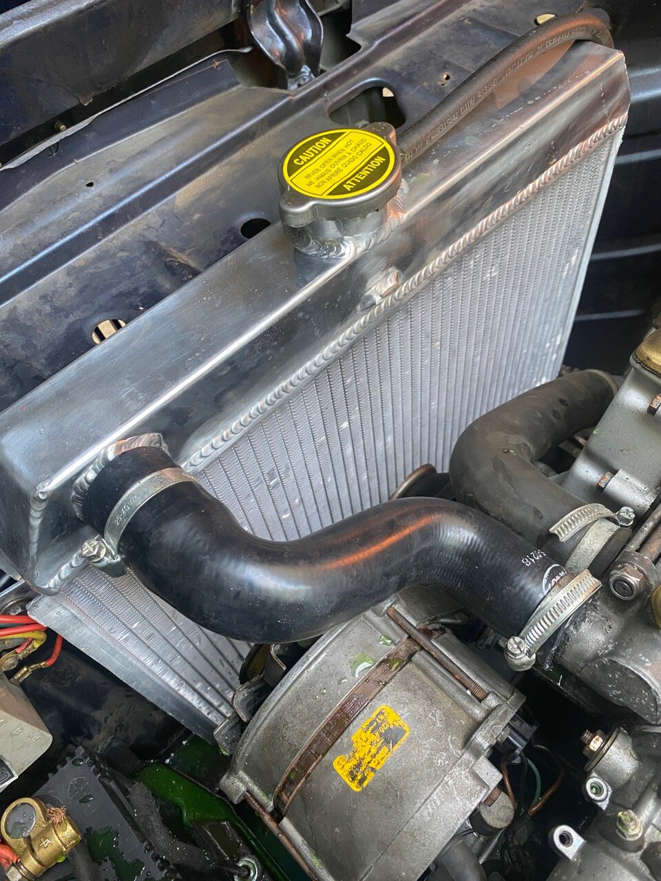 Turbo-sized cheap alloy radiator |﻿ BMW 2002 and other '02