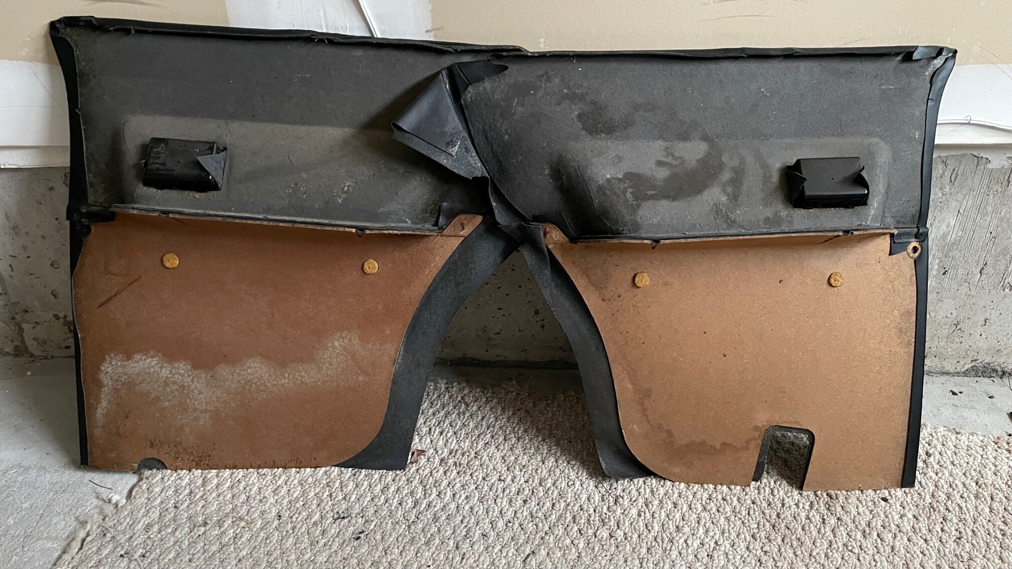 BMW e10 2002 Rear side panel with ashtray in black L/R |﻿ Body and Interior