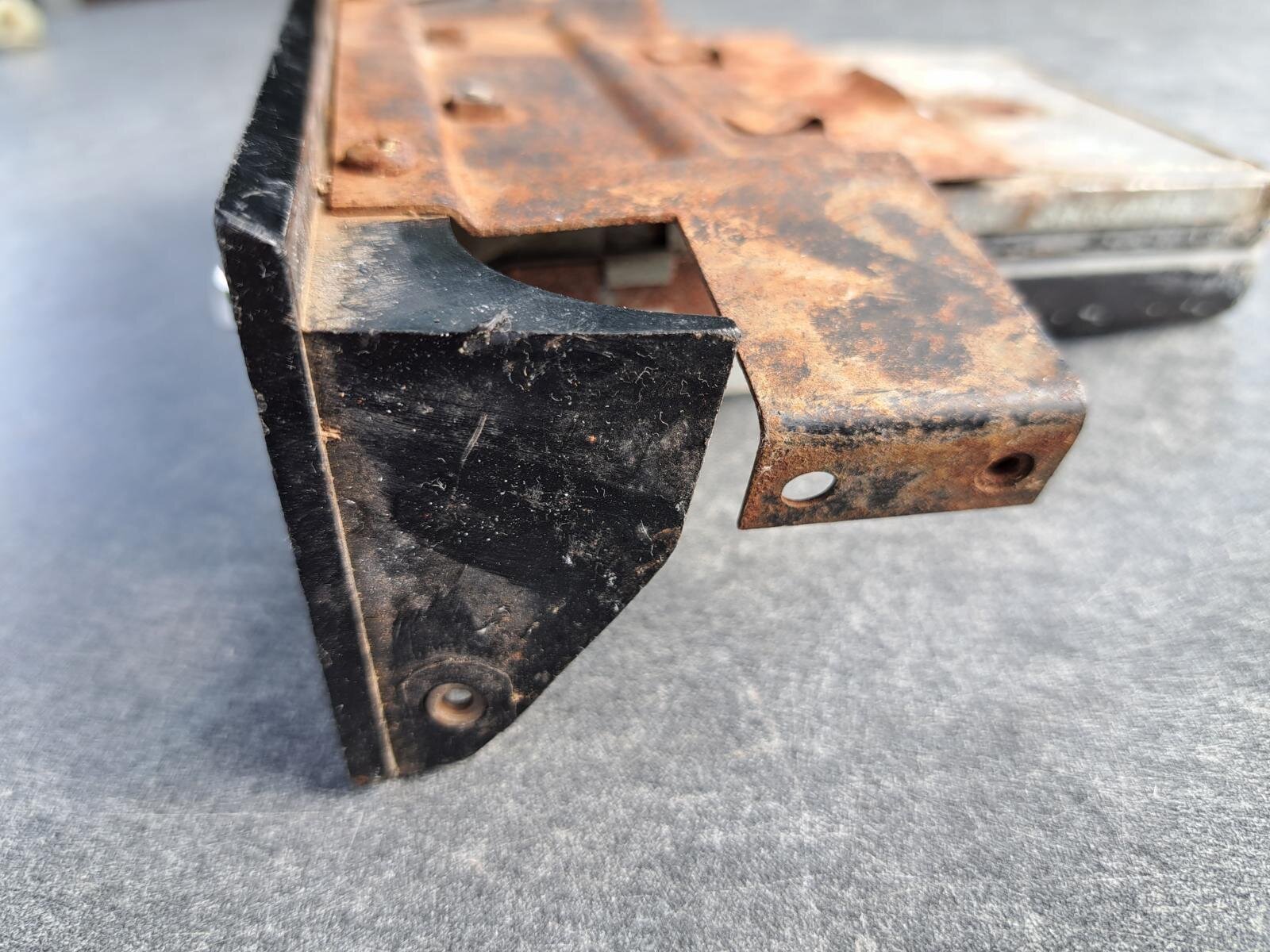 Ash tray w/ mounting frame and hazard switch, black |﻿ Body and Interior