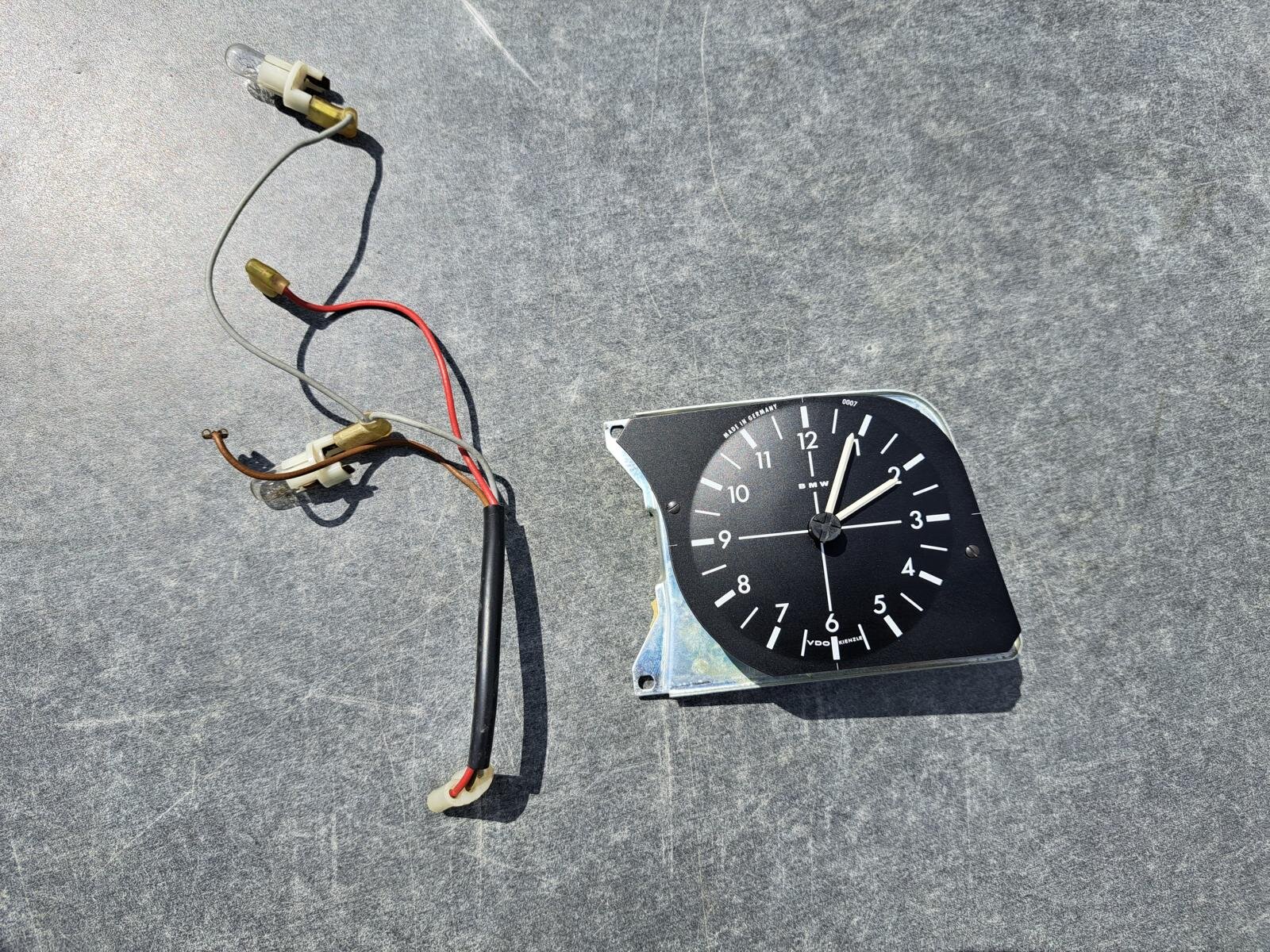 Clock for instrument cluster, 3rd series, tested + working |﻿ Body and ...