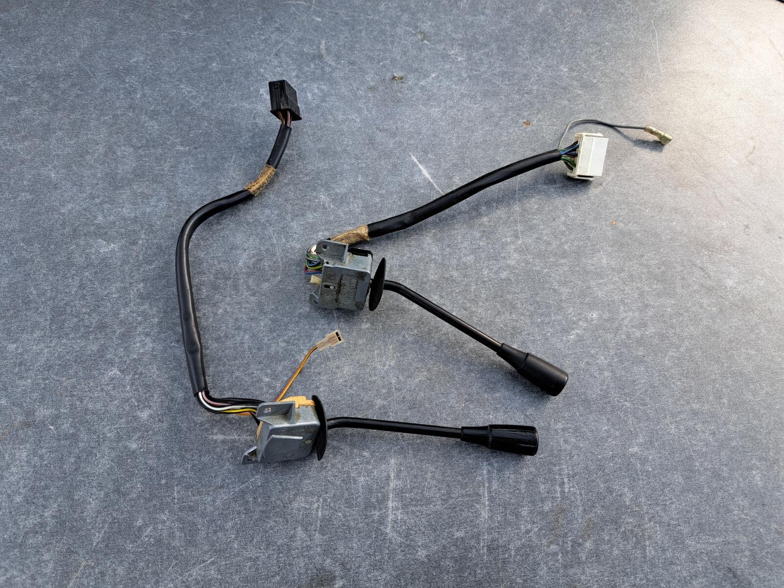Late turn indicator switch and wiper switch w/o interval |﻿ Electrical ...