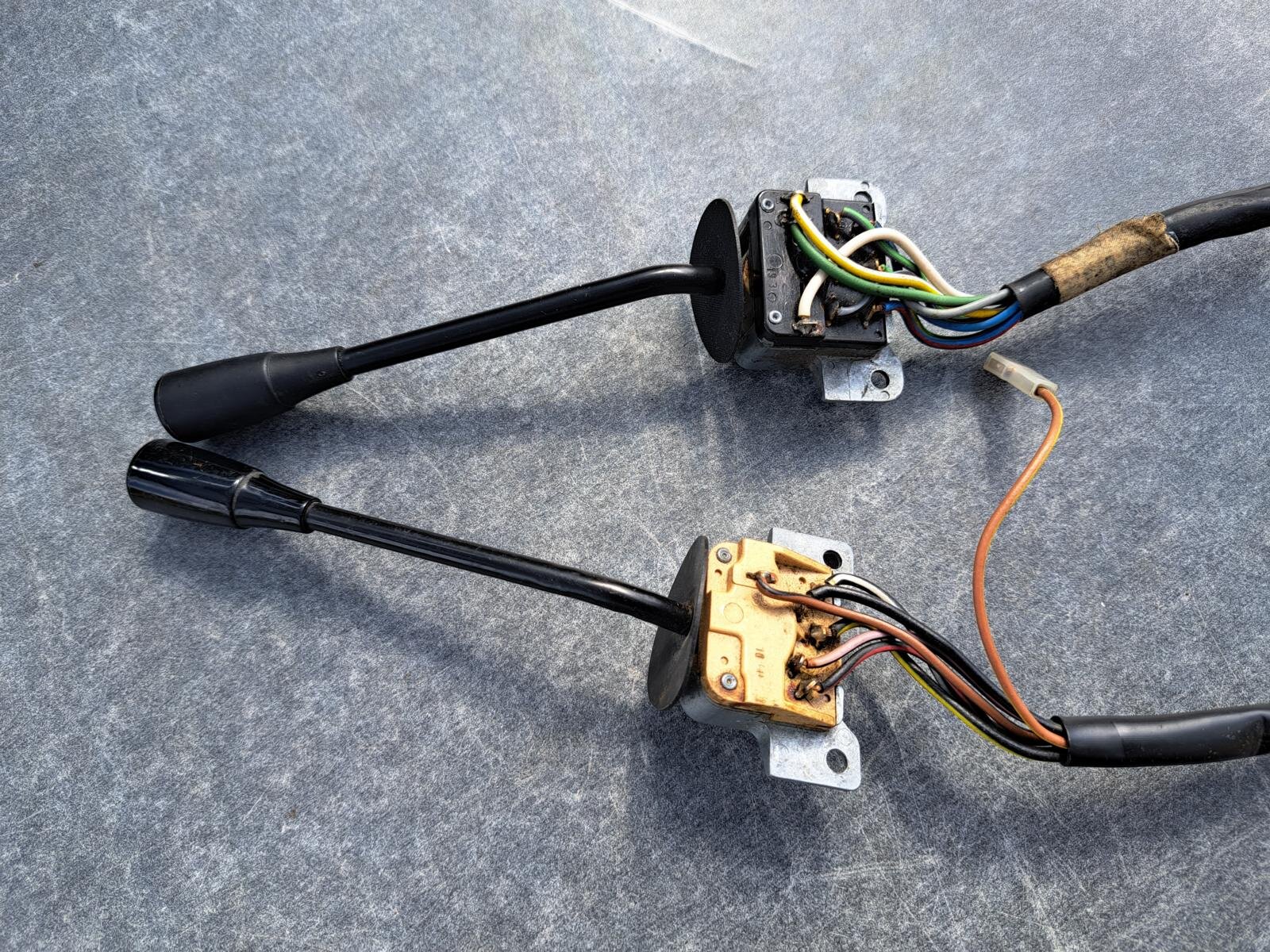 Late turn indicator switch and wiper switch w/o interval |﻿ Electrical ...