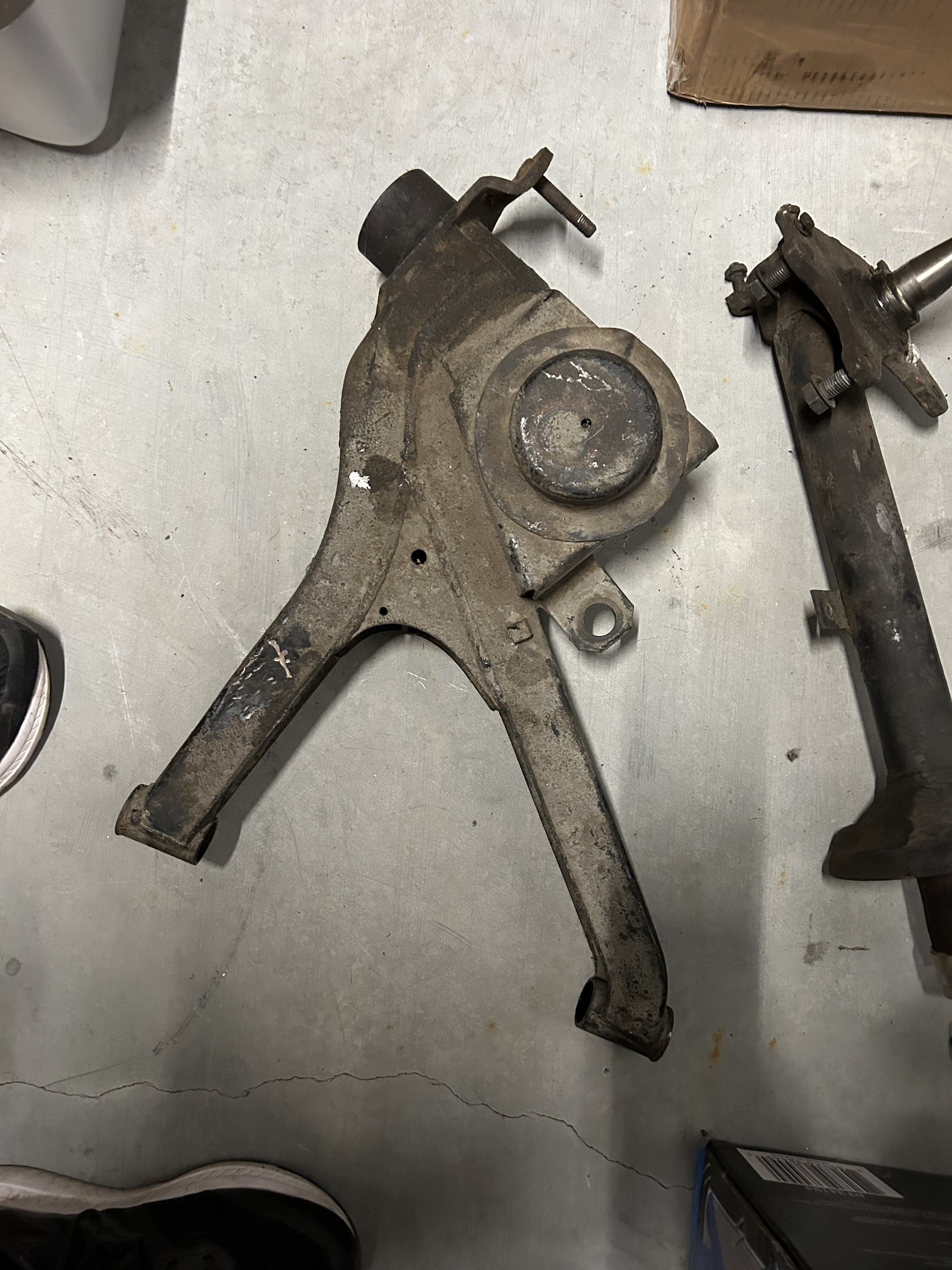 Tii trailing arms, spacers, bearings, hubs, backing plates ...