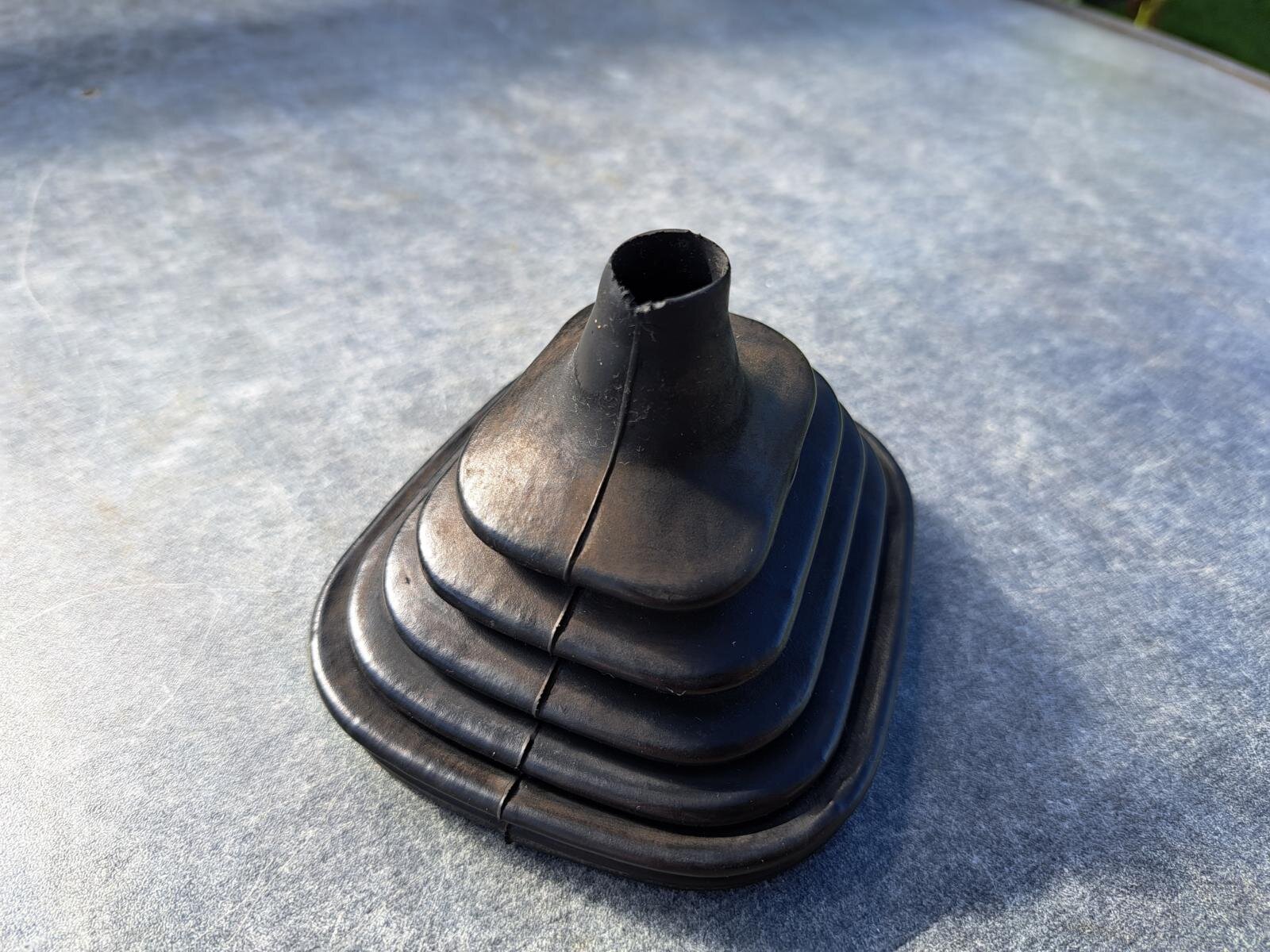 Square shift surround rubber boot |﻿ Body and Interior