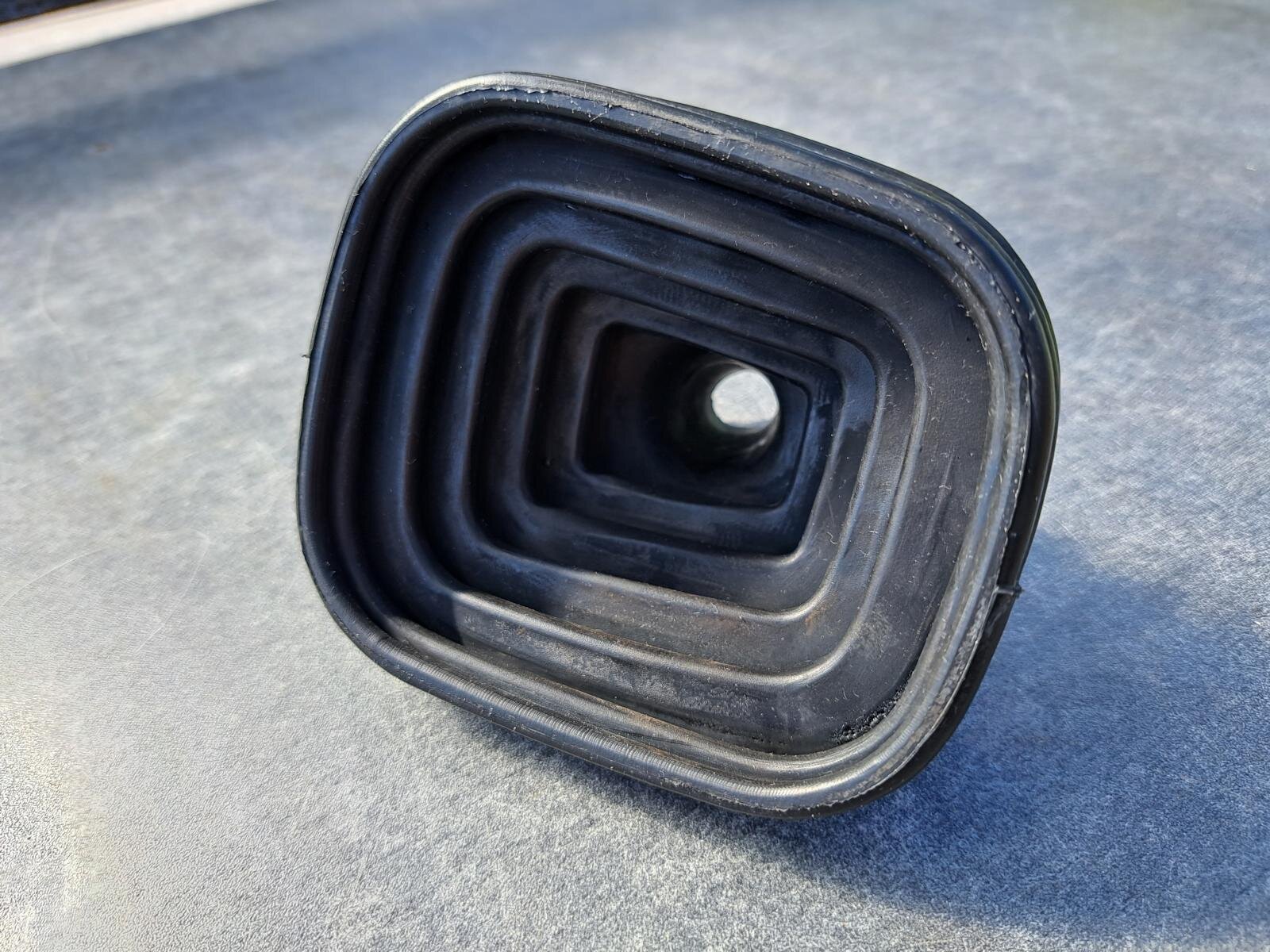 Square shift surround rubber boot |﻿ Body and Interior