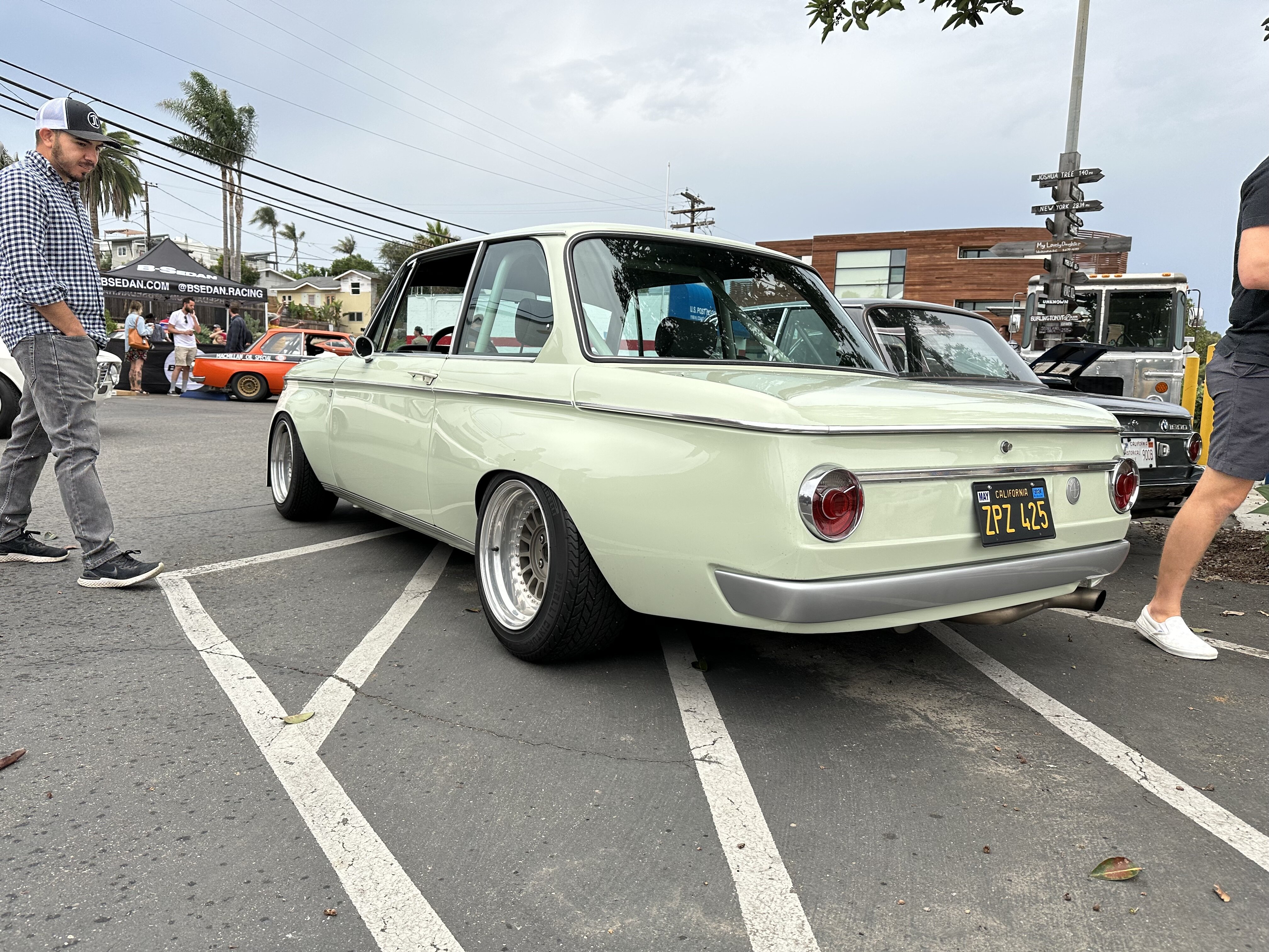 B Sedan Meet - SoCal Style - BMW 2002 and other '02 - 2002FAQ