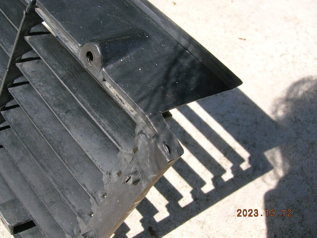 Front Grill Drivers Side - Body and Interior - 2002FAQ