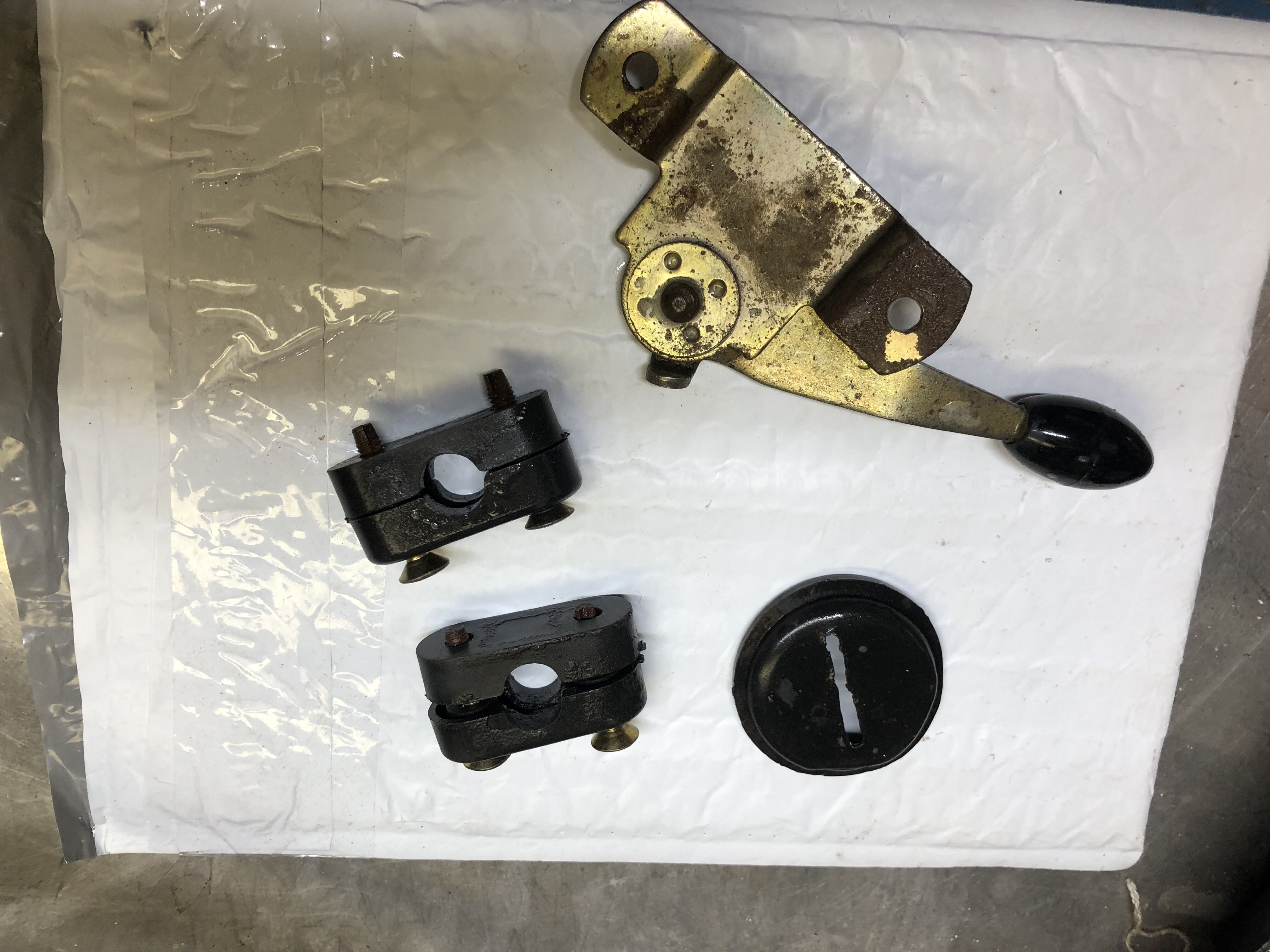 Hood locking rod kit |﻿ Body and Interior