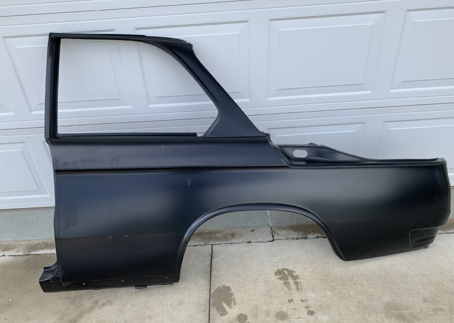 Driver's side Rear Quarter Panel Made by BMW |﻿ Body and Interior