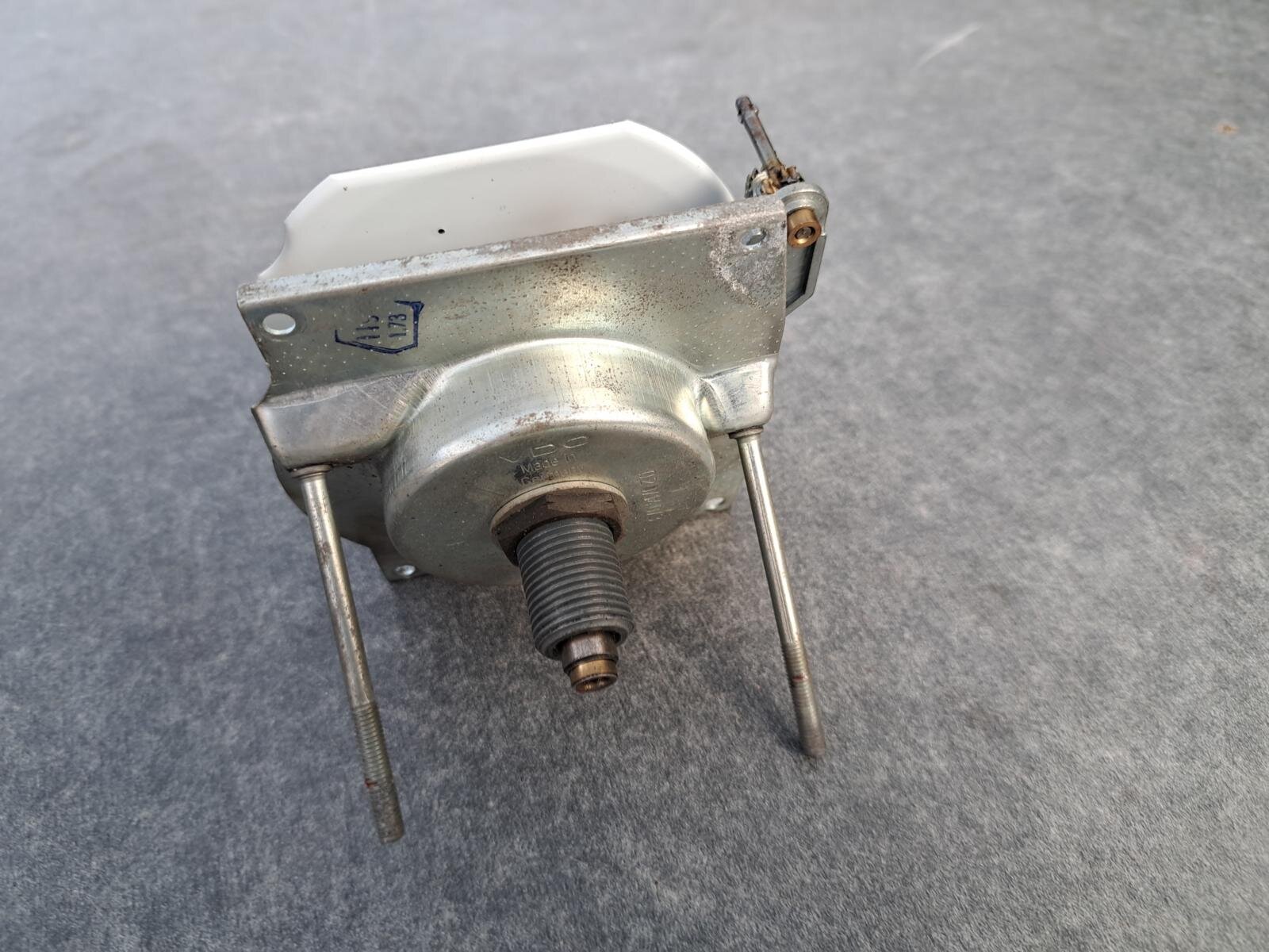 1973 2nd series 220 kph speedo W=0.8 w/o crosshair |﻿ Body and Interior