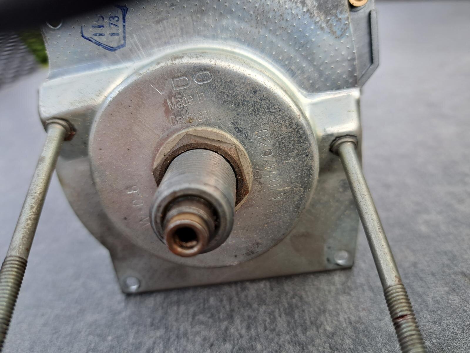 1973 2nd series 220 kph speedo W=0.8 w/o crosshair |﻿ Body and Interior