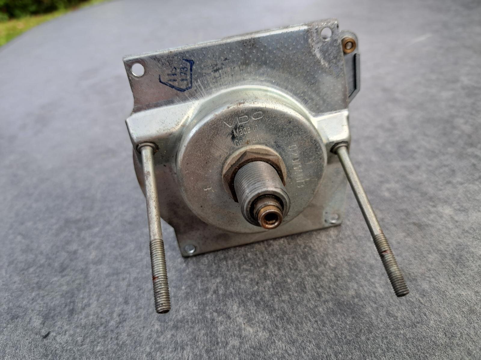 1973 2nd series 220 kph speedo W=0.8 w/o crosshair |﻿ Body and Interior