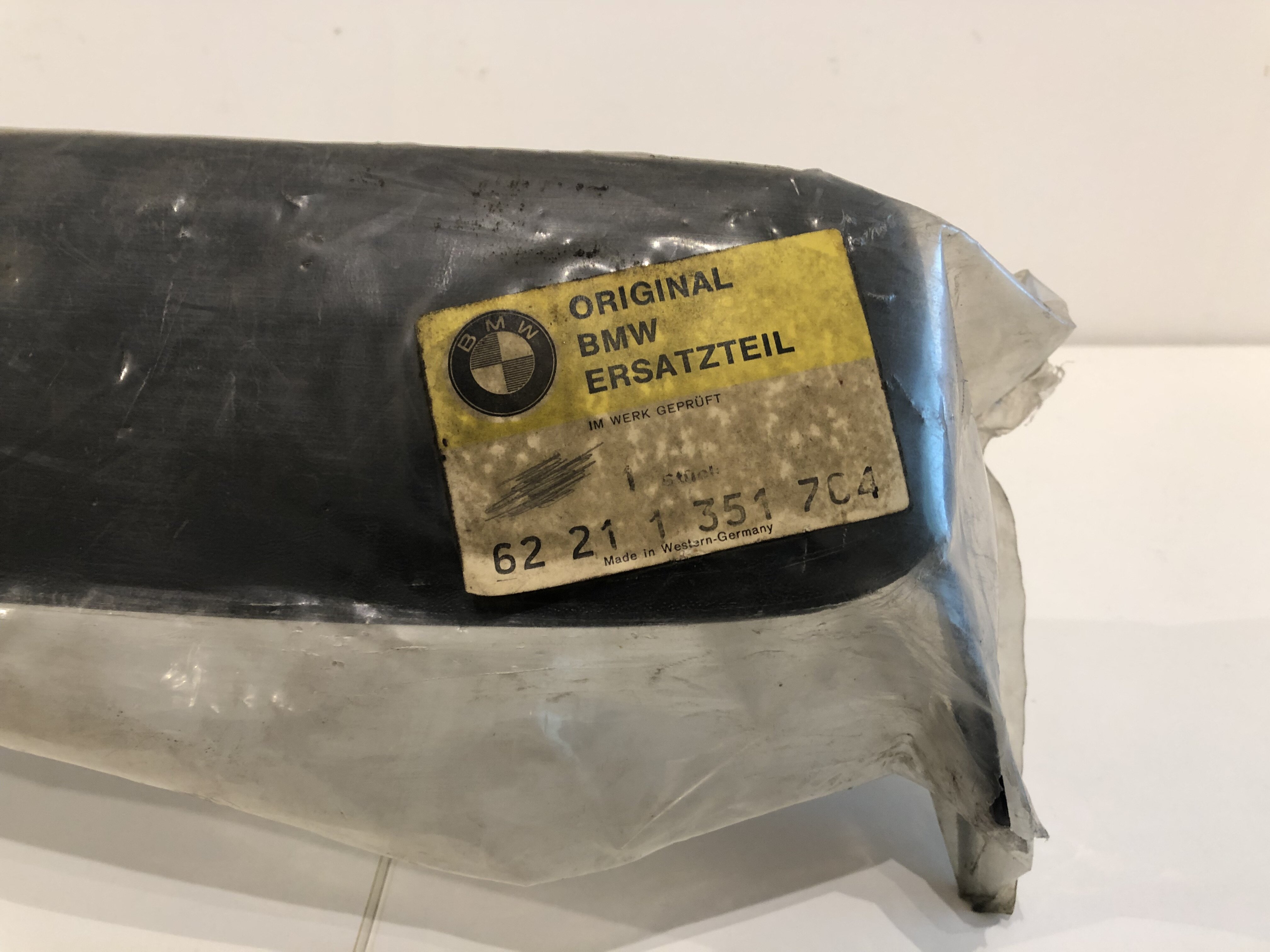 BMW E10 2002 1966-1972 Nos 62211351704 |﻿ Body and Interior