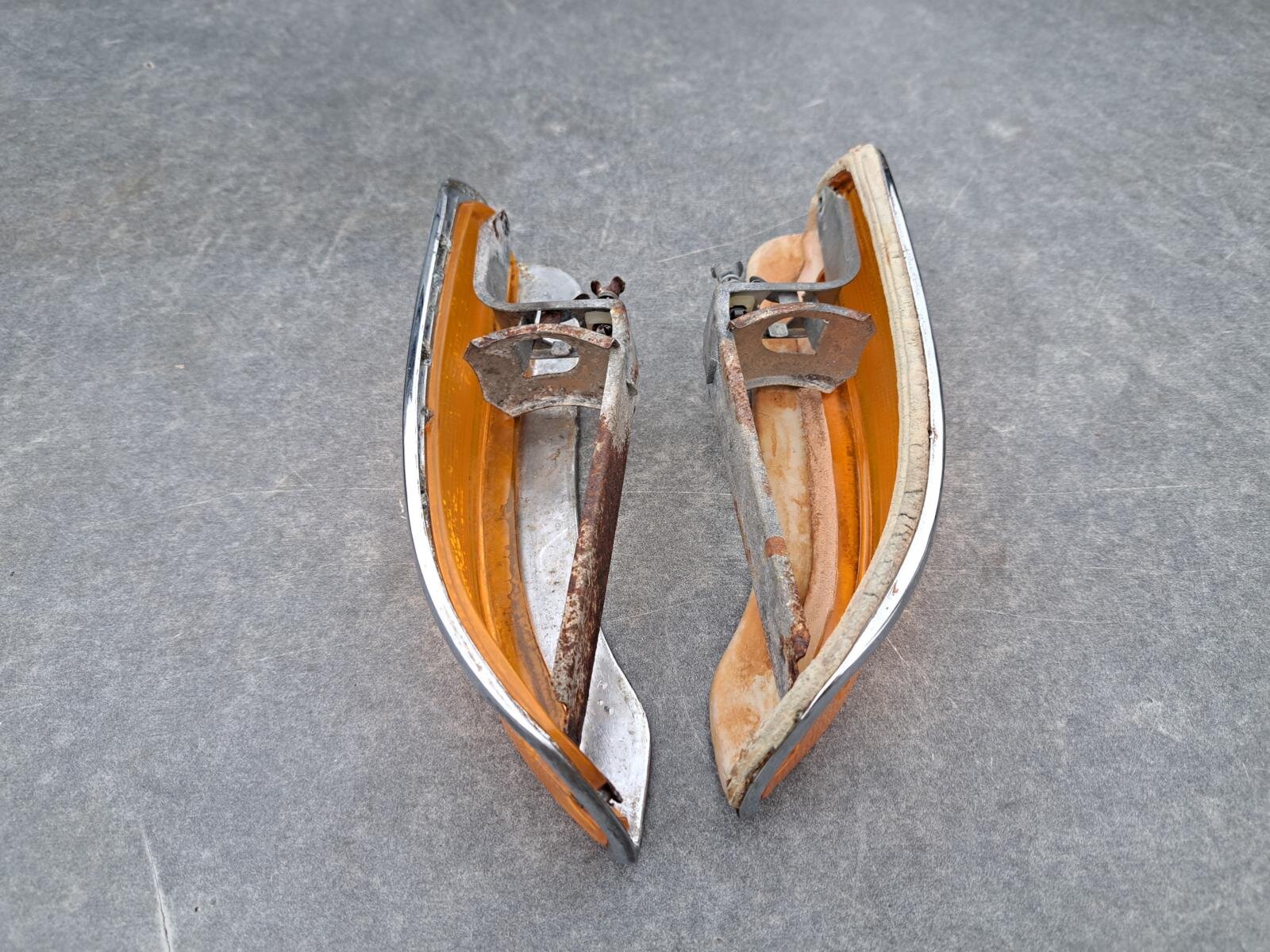 12 original euro turn signals made in Germany, 40$ each - Body and ...