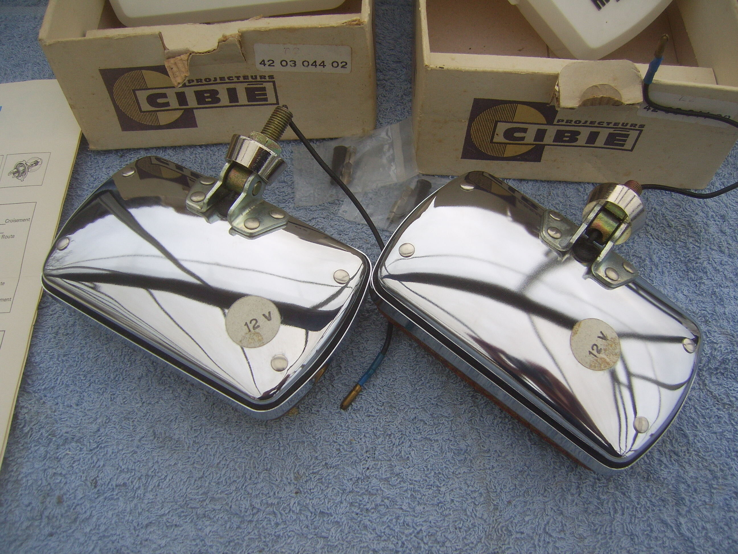 FS: NOS Cibie 35 Yellow Fog Lights + NOS Covers |﻿ Miscellaneous