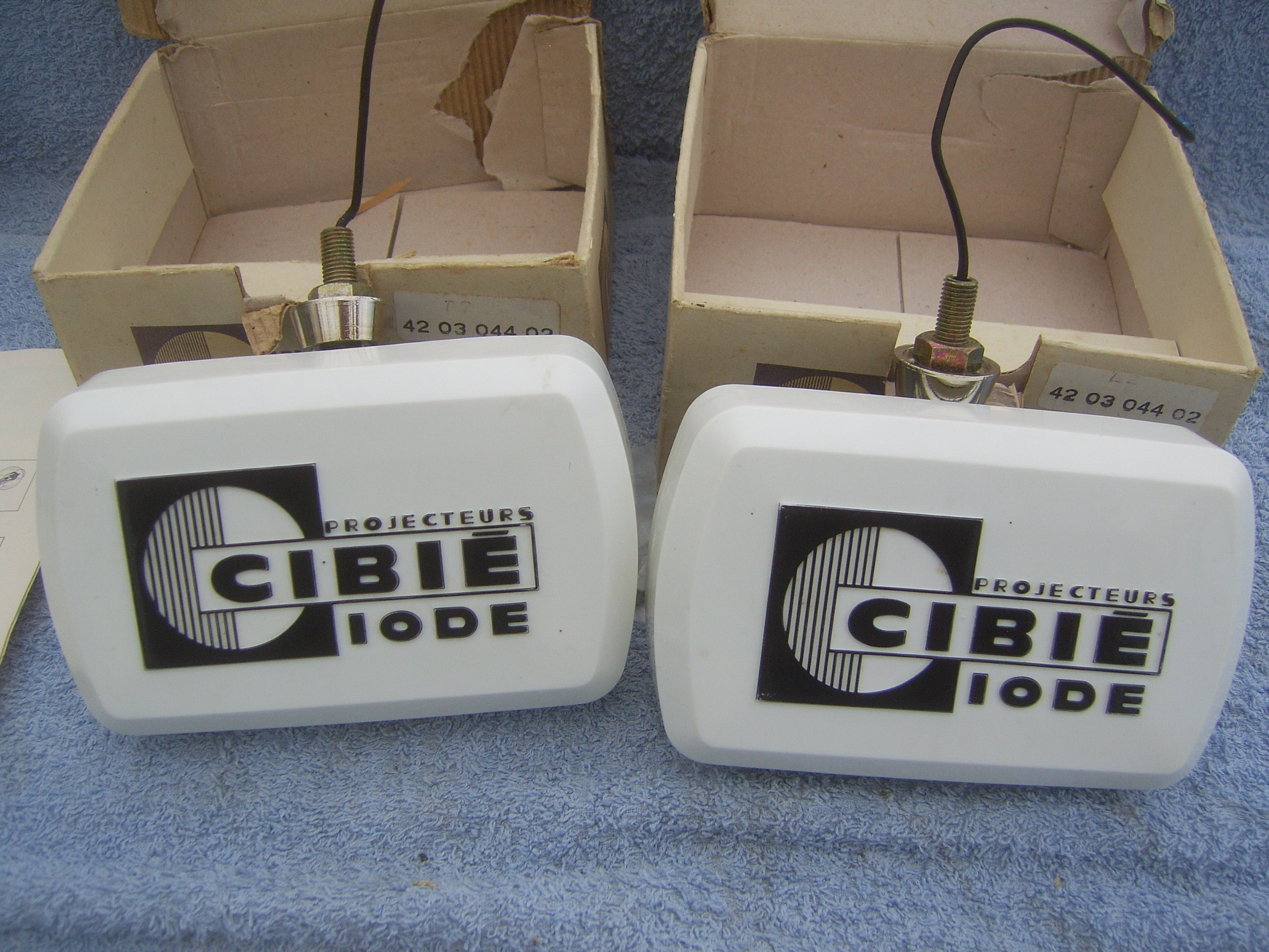 FS: NOS Cibie 35 Yellow Fog Lights + NOS Covers |﻿ Miscellaneous